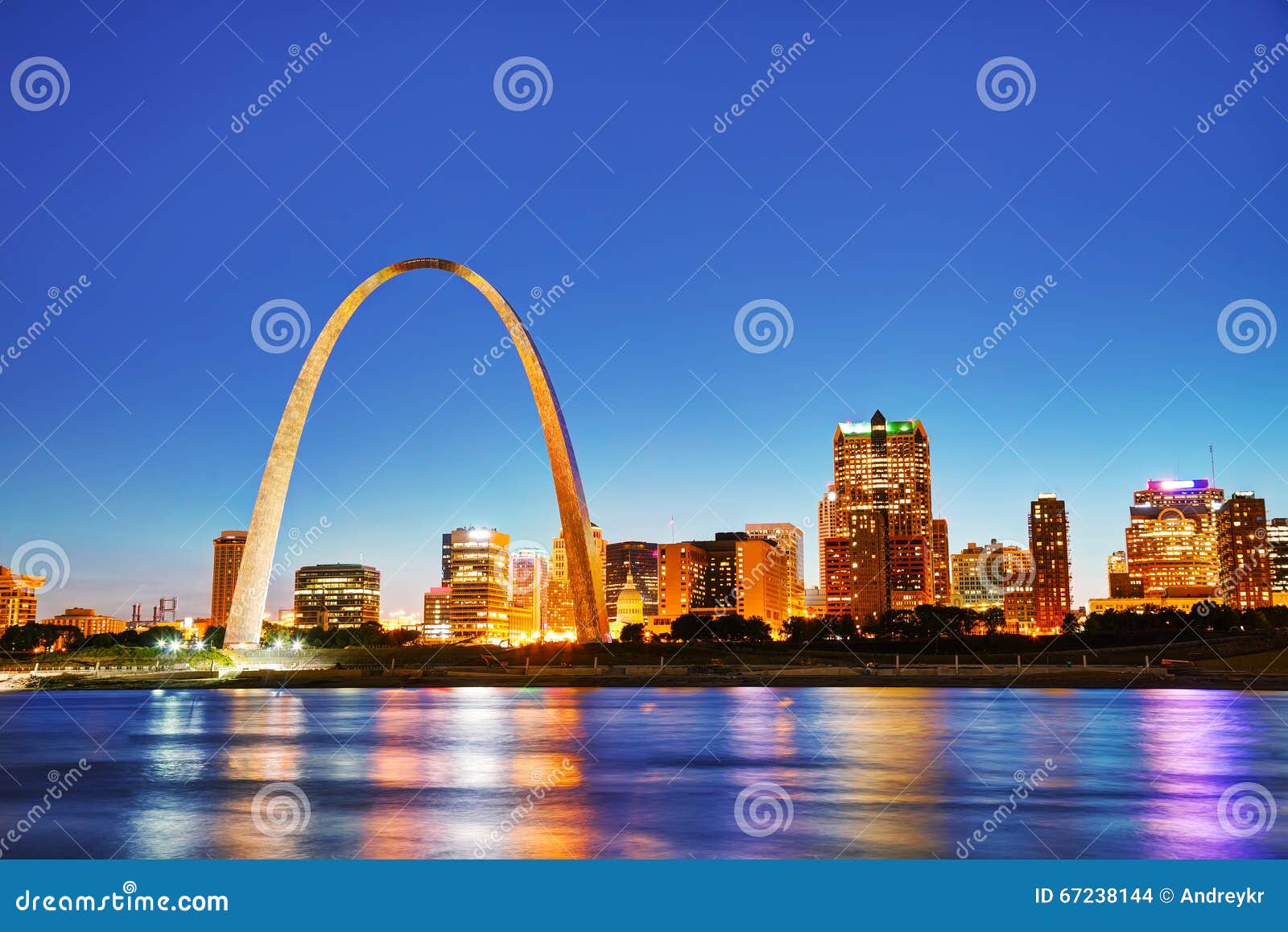 St. Louis Del Centro, Mo Con Il Vecchio Tribunale E L'ingresso AR ...