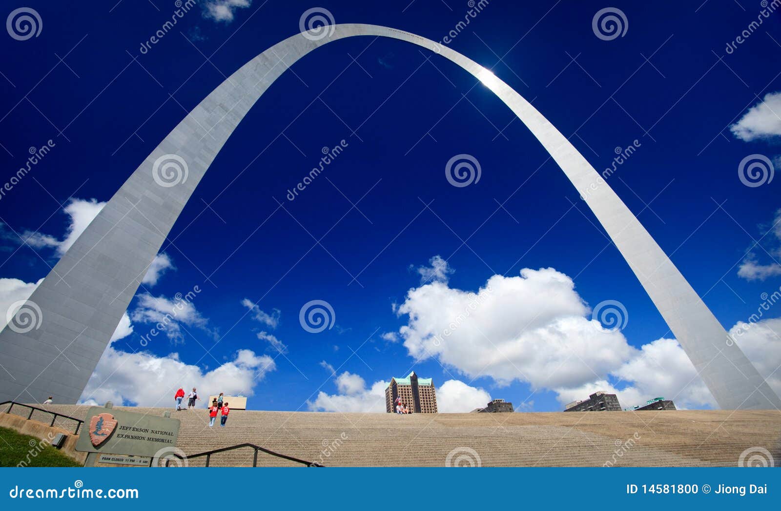 St. Louis Gateway Arch editorial image. Image of expansion - 14581800