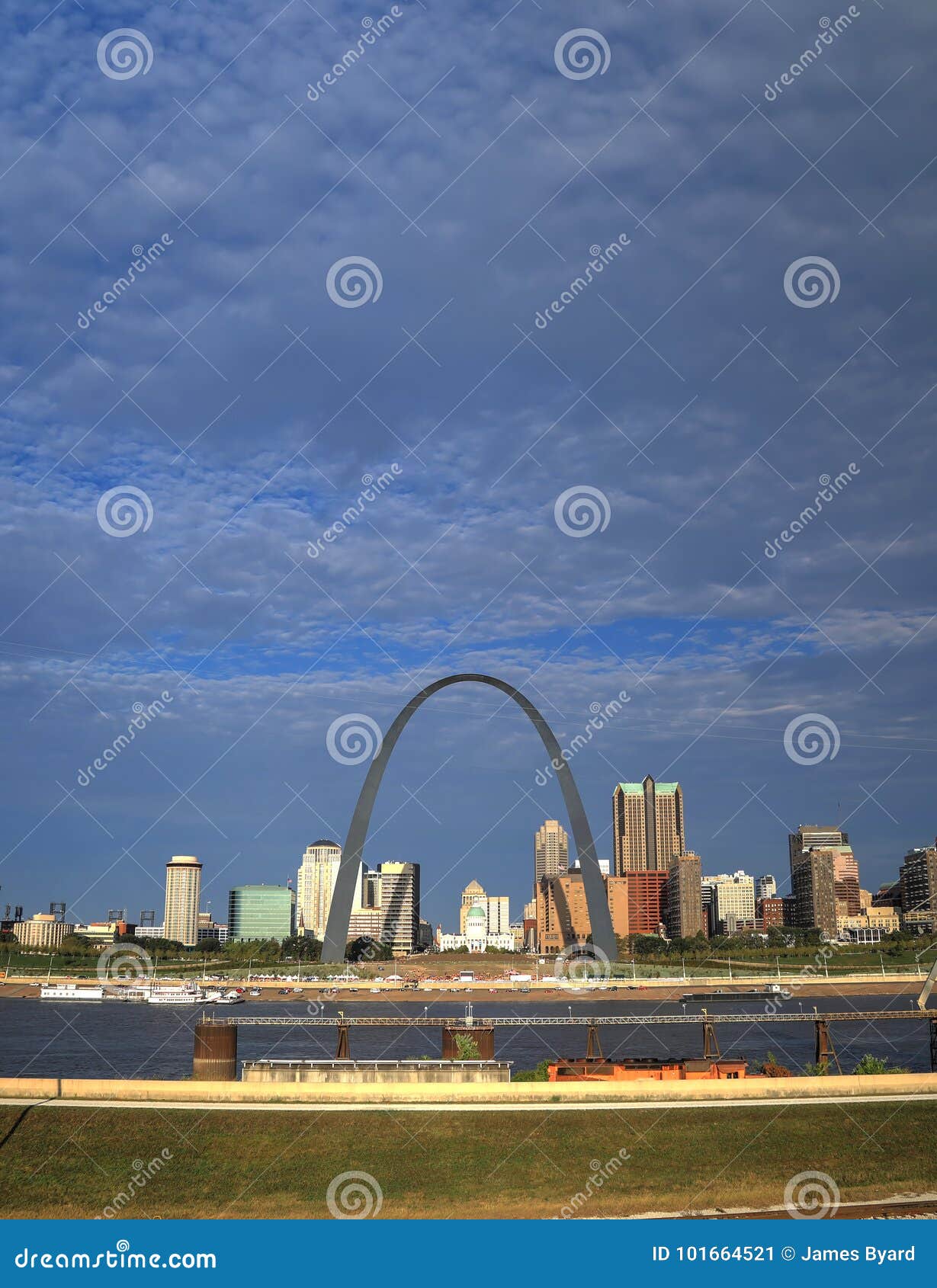 The St. Louis, Missouri Skyline Stock Image - Image of missouri ...