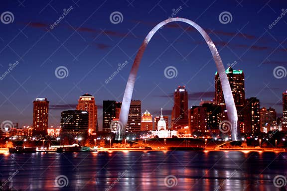 St.louis skyline at night stock image. Image of light - 8980833