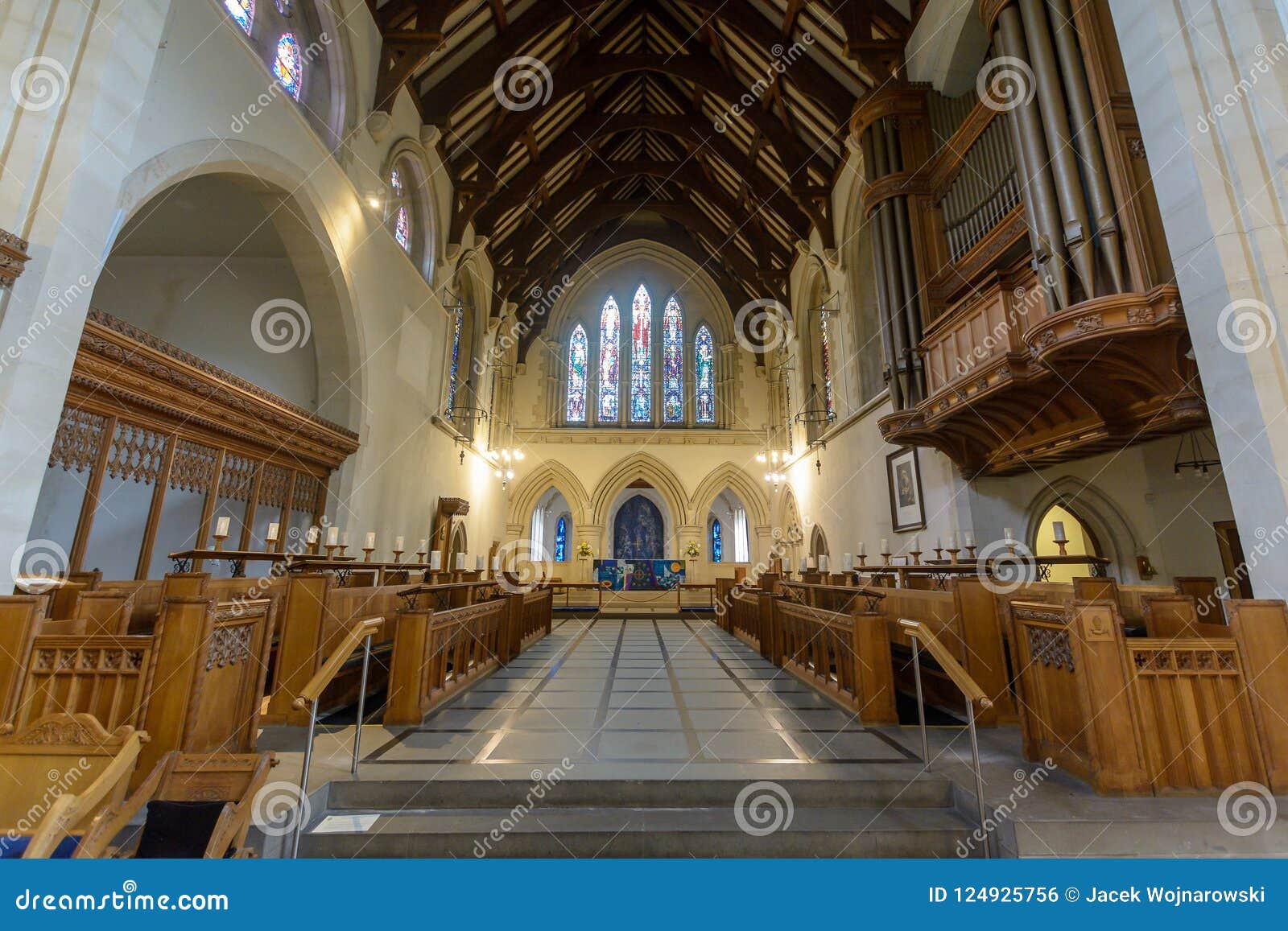 St Mary Church Chancel foto editorial. Imagen de equipo - 124925756