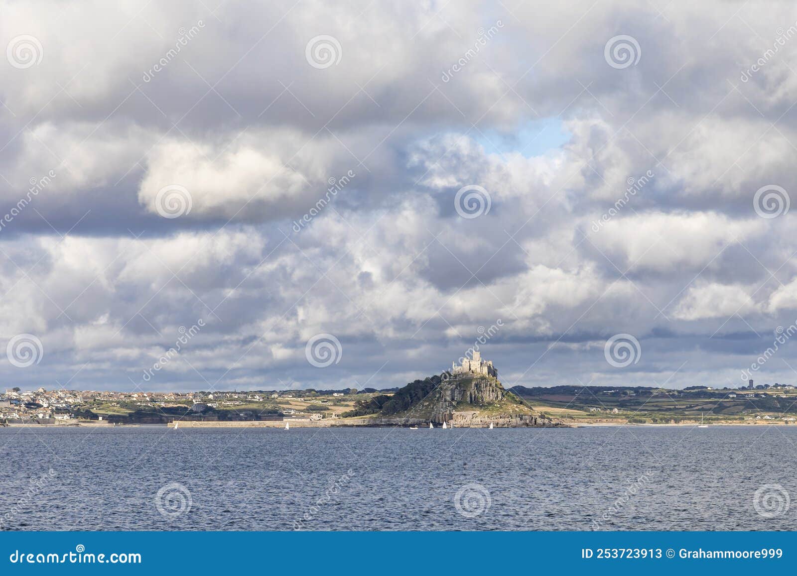 St Michaels Mount evening stock image. Image of michael - 253723913