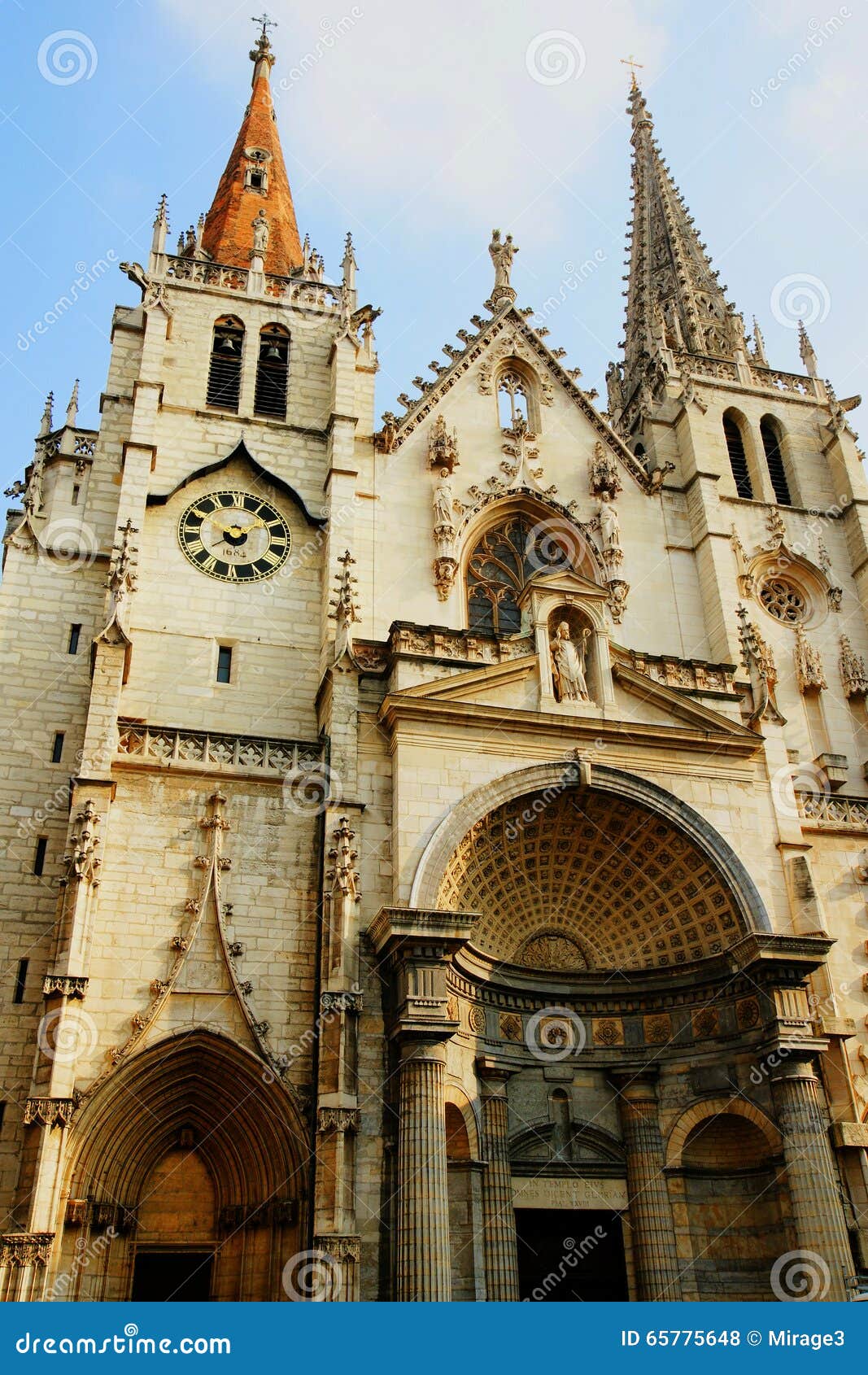 St Nizier Kerk in Lyon Frankrijk Stock Foto - Image of christus ...