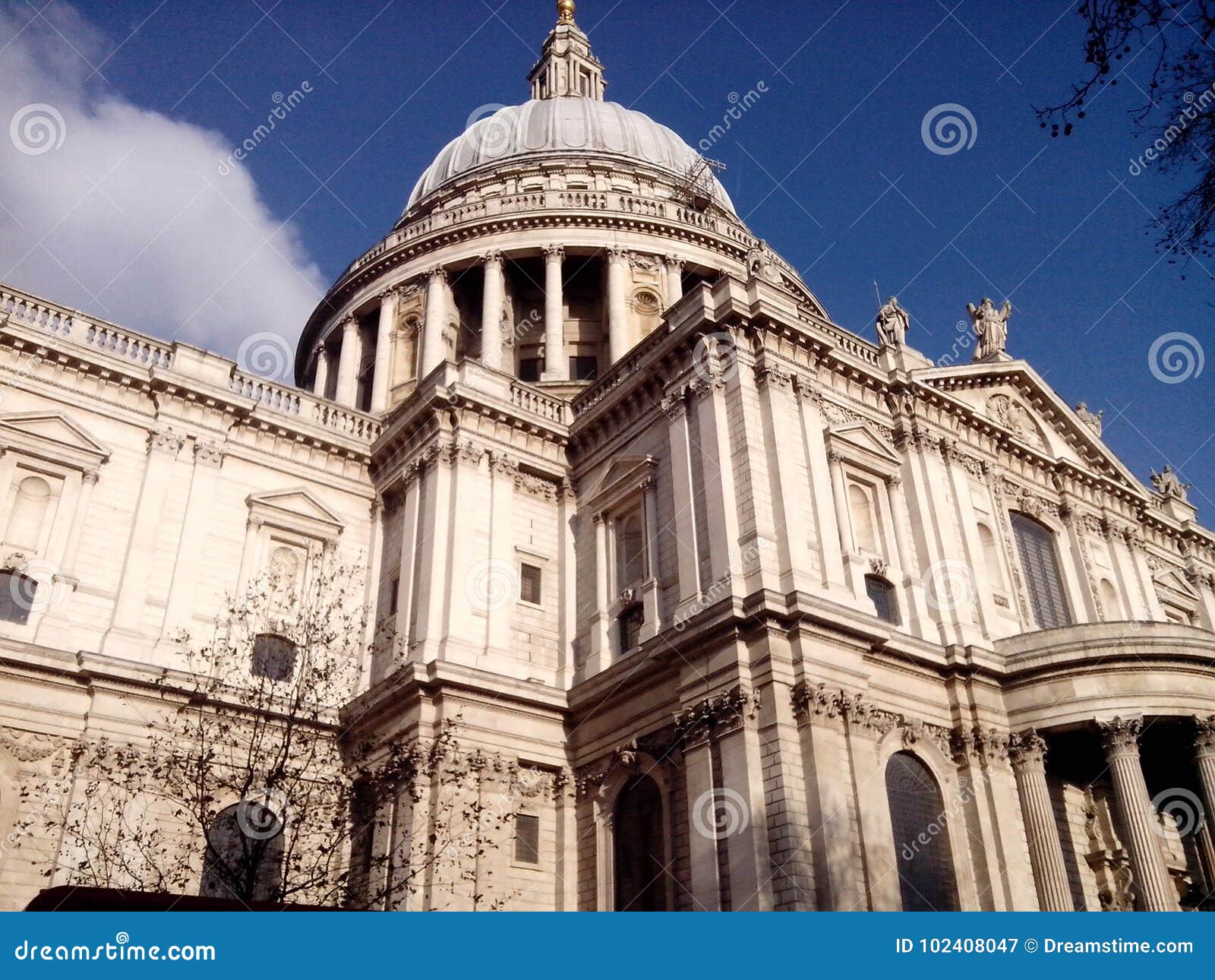 St Pauls Church imagen de archivo. Imagen de londres - 102408047