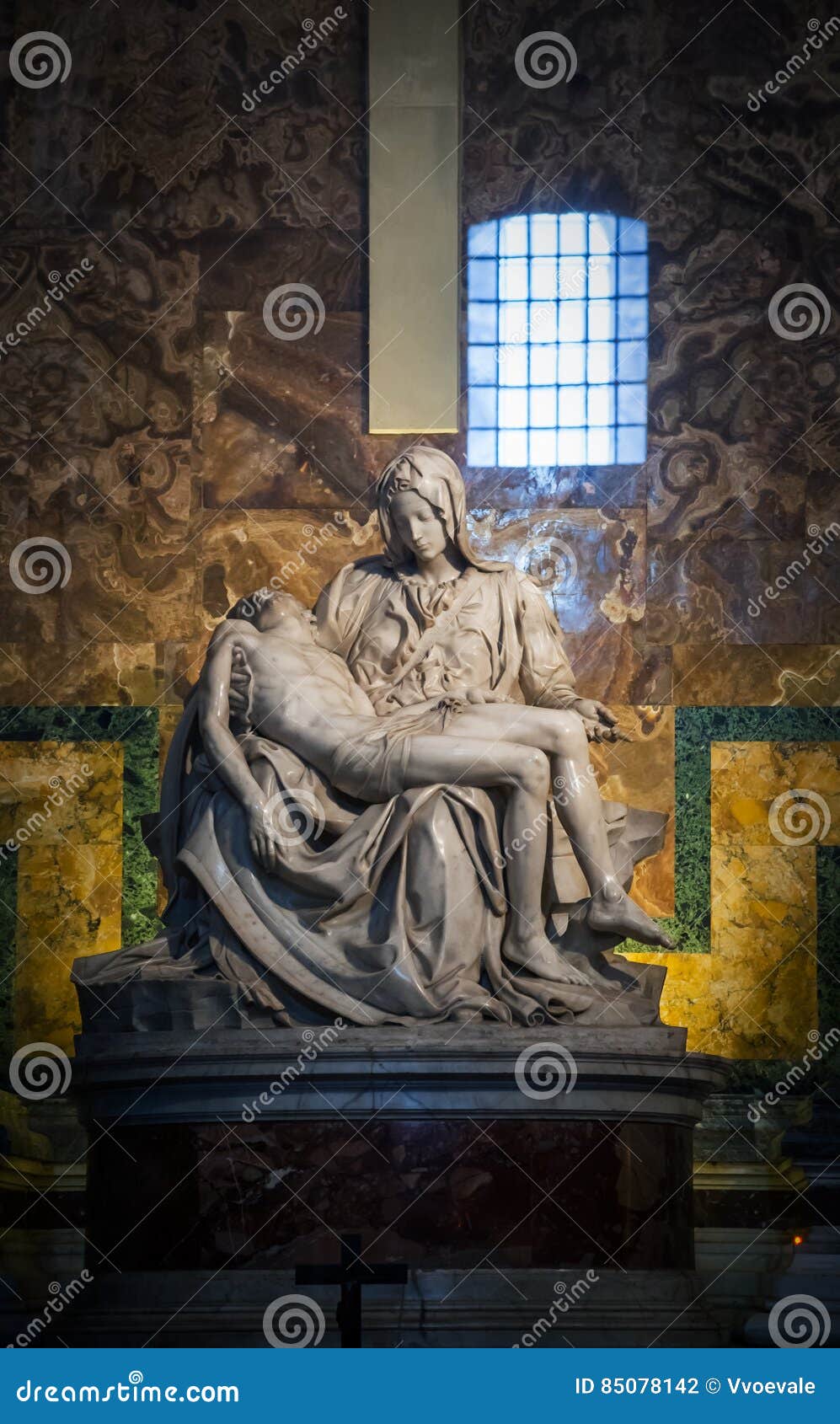 St Peter Basilica à Vatican - Statue Le Pieta Photographie éditorial ...