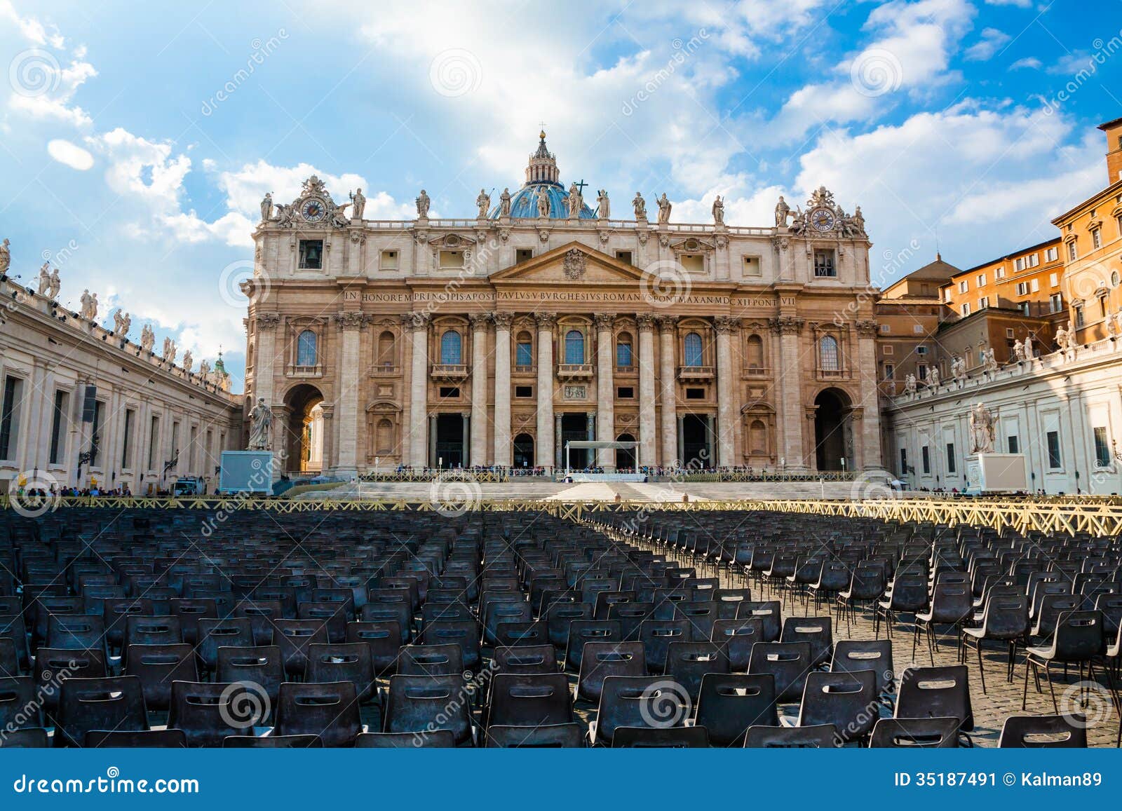 St. Peter S Square, Vatican Editorial Photo - Image of historical ...