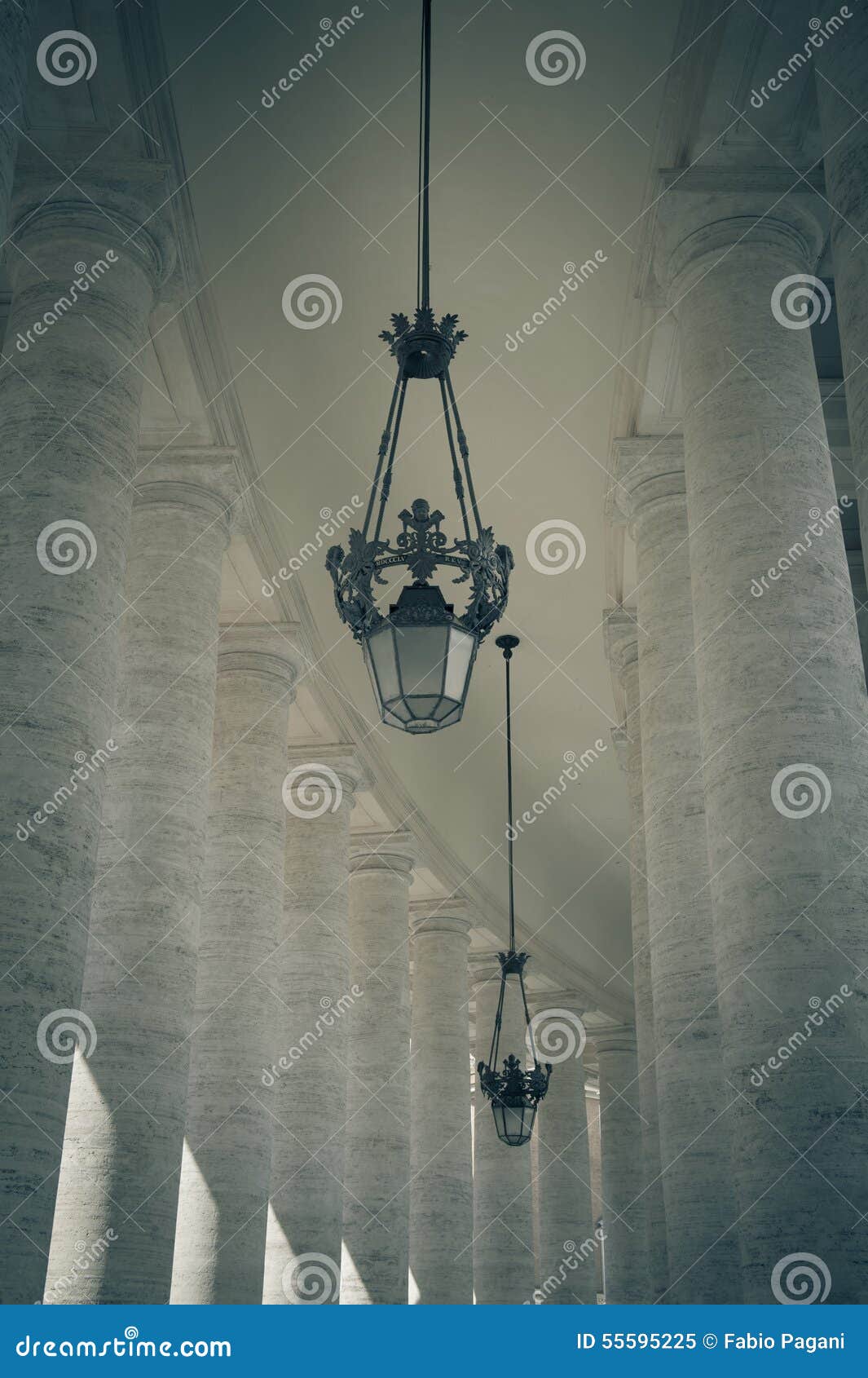 St Peter Square Bernini S Colonnade Stock Image - Image of column ...