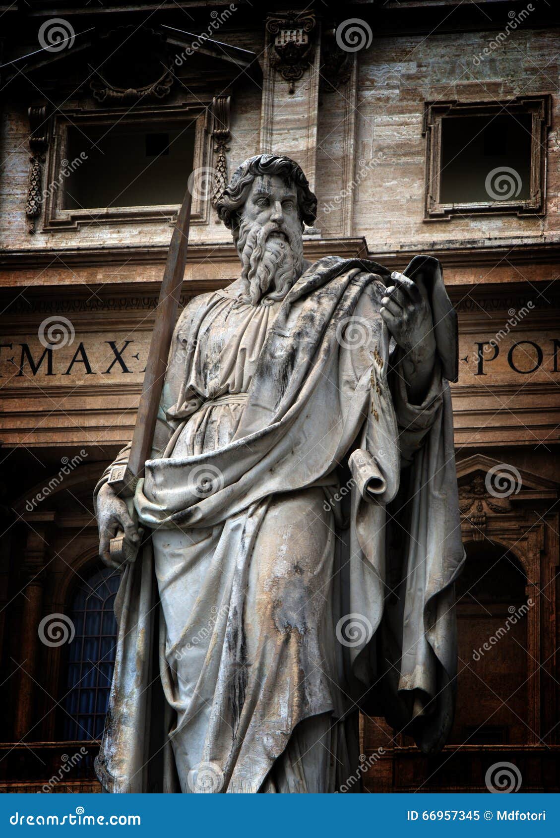 St Peter Statue in Front of St Peter S Basilica in Vatican Editorial ...