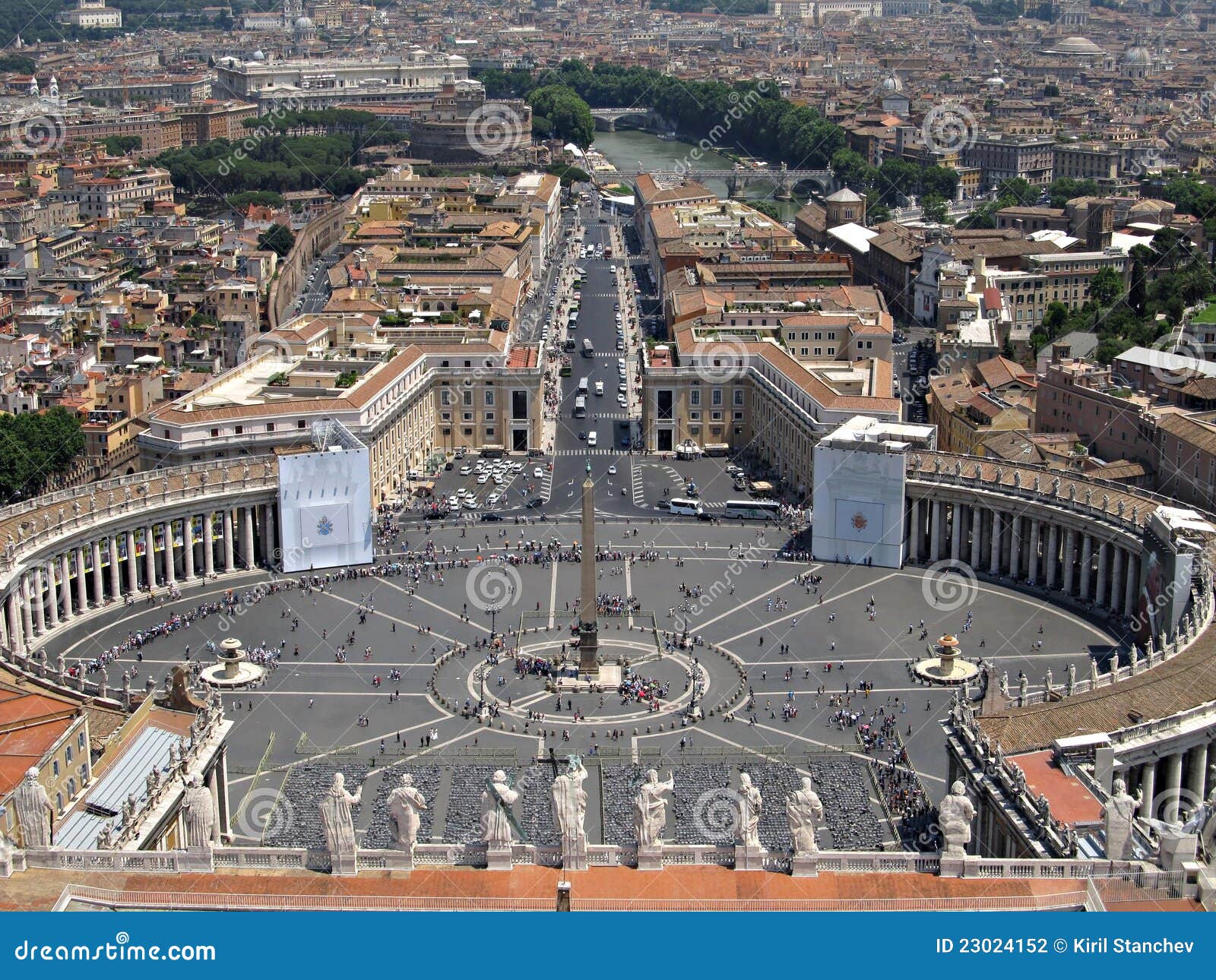 St Peters Square in Vatican Stock Photo - Image of history, landmark ...
