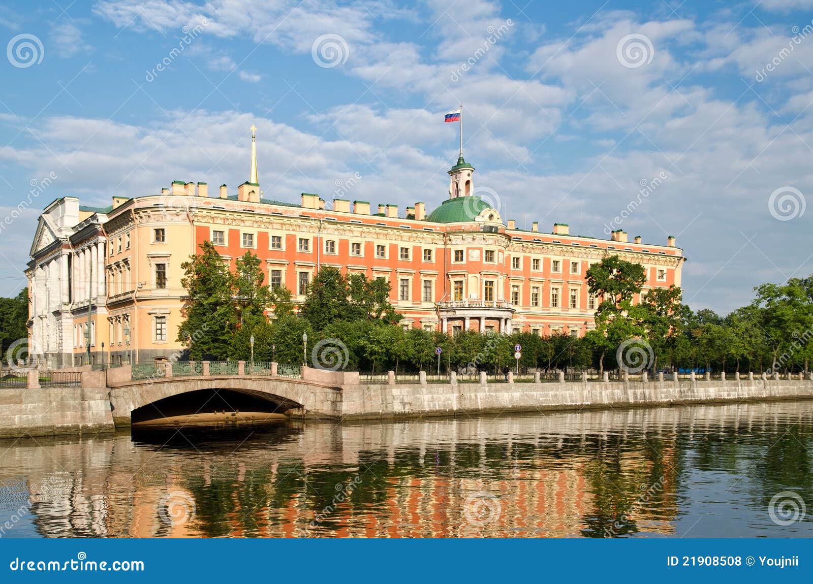 St. Petersburg, the Mikhailovsky Palace Stock Photo - Image of ...