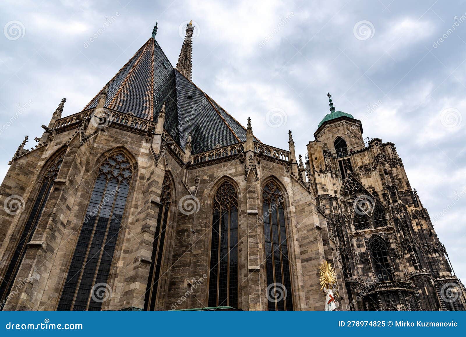 St. Stephen Cathedral Stephansdom in Stephansplatz in Vienna Austria ...