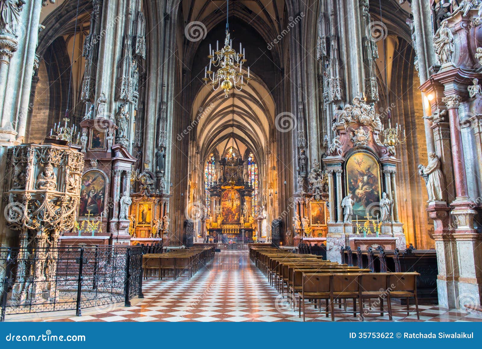 St Stephen Cathedral in Vienna Stock Photo - Image of catholic ...