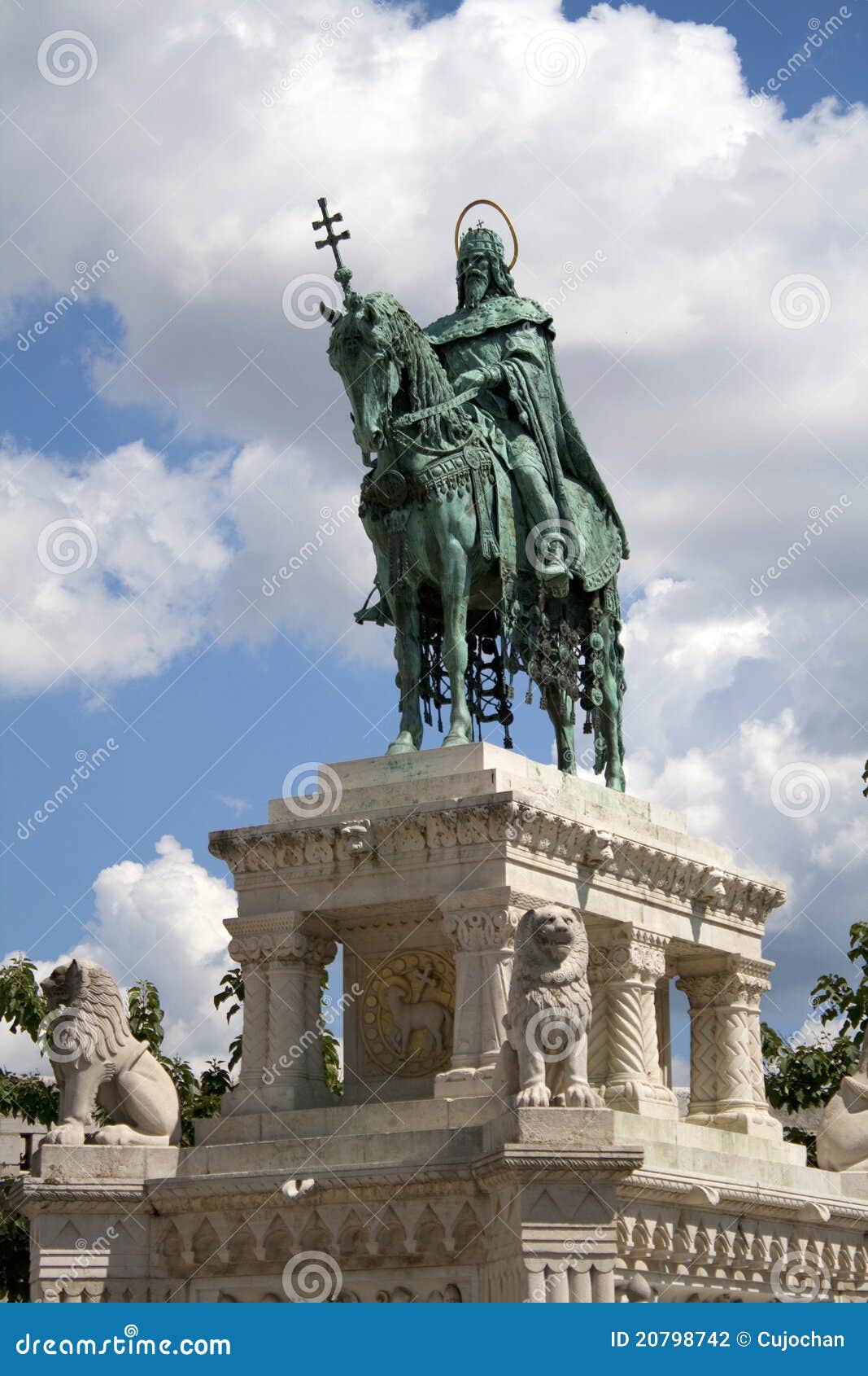 St. Stephen Statue in Budapest Stock Photo - Image of holy, steve: 20798742