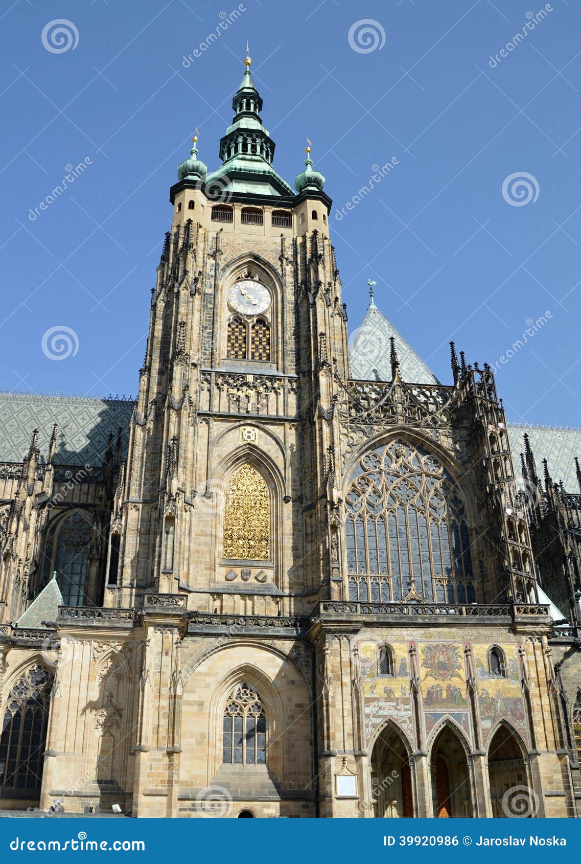 St. Vitus Cathedral stock photo. Image of castle, travel - 39920986