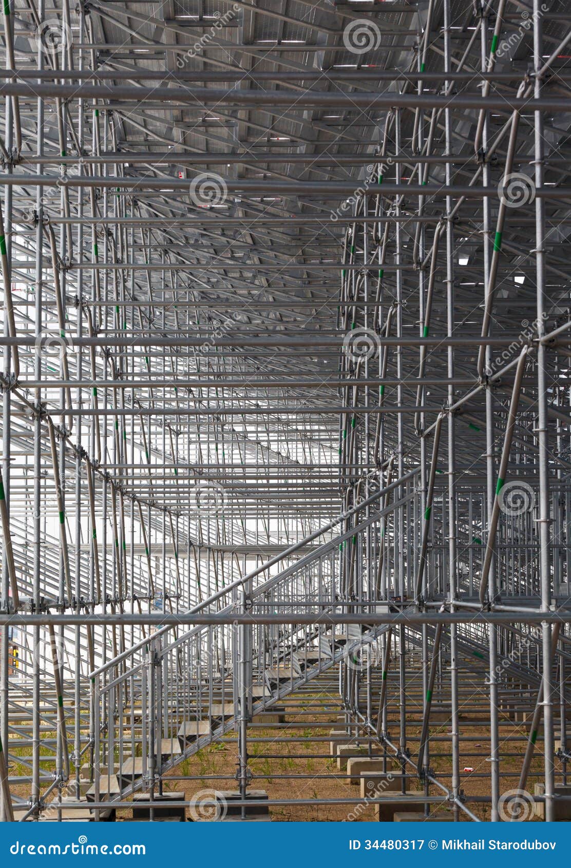 Staalstructuur Van Bouwsteiger Stock Afbeelding - Image of stichting ...
