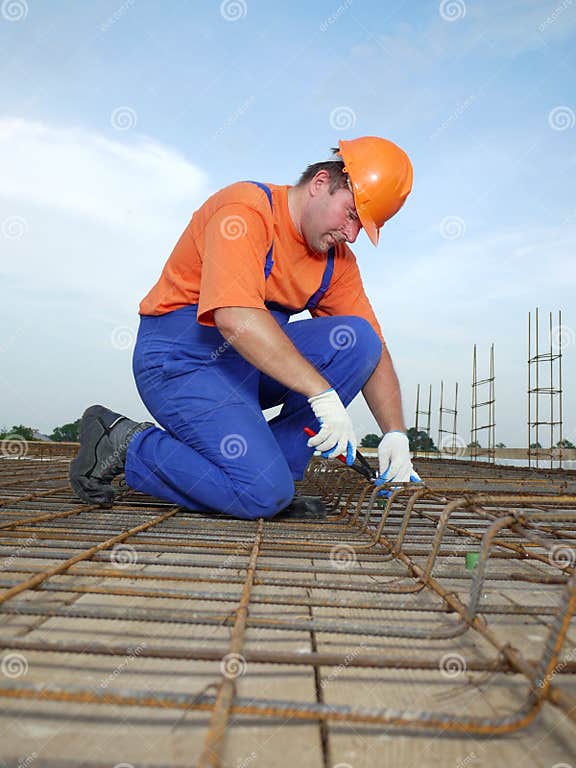 Stabbieger bei der Arbeit stockfoto. Bild von manuell - 10012972