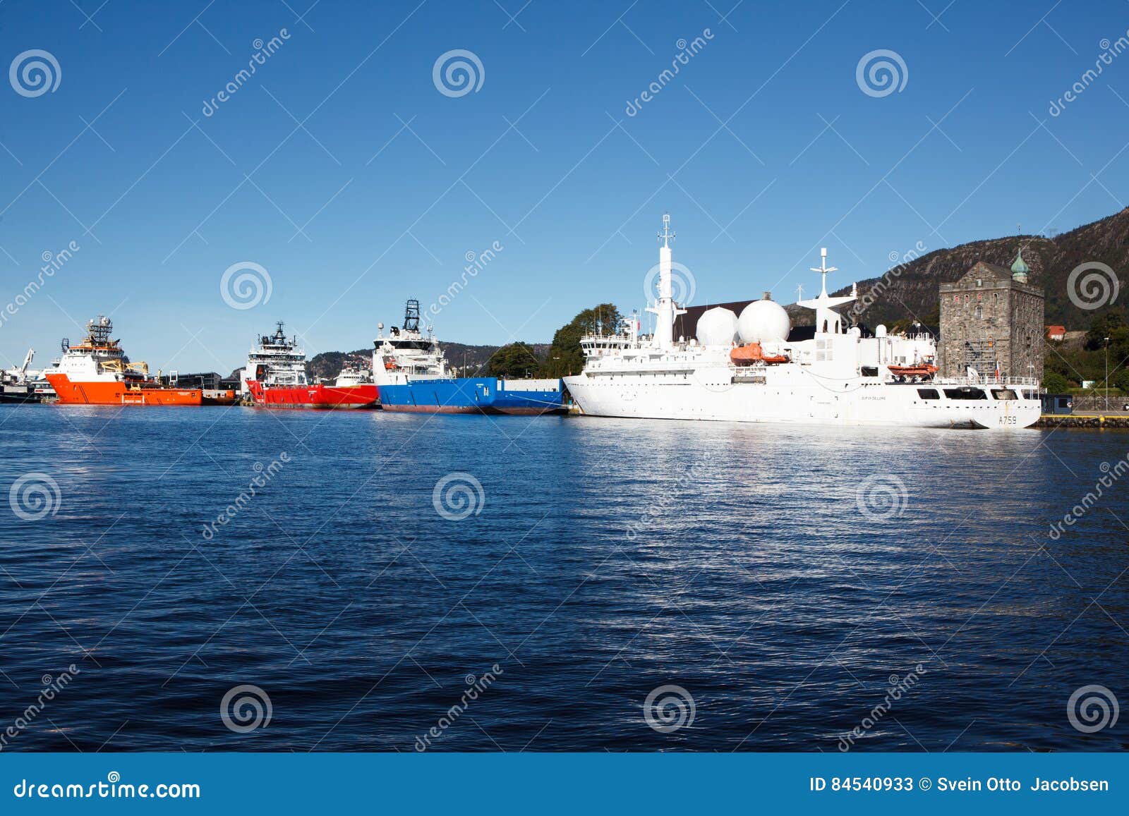 Staby boats docked editorial stock photo. Image of destination - 84540933