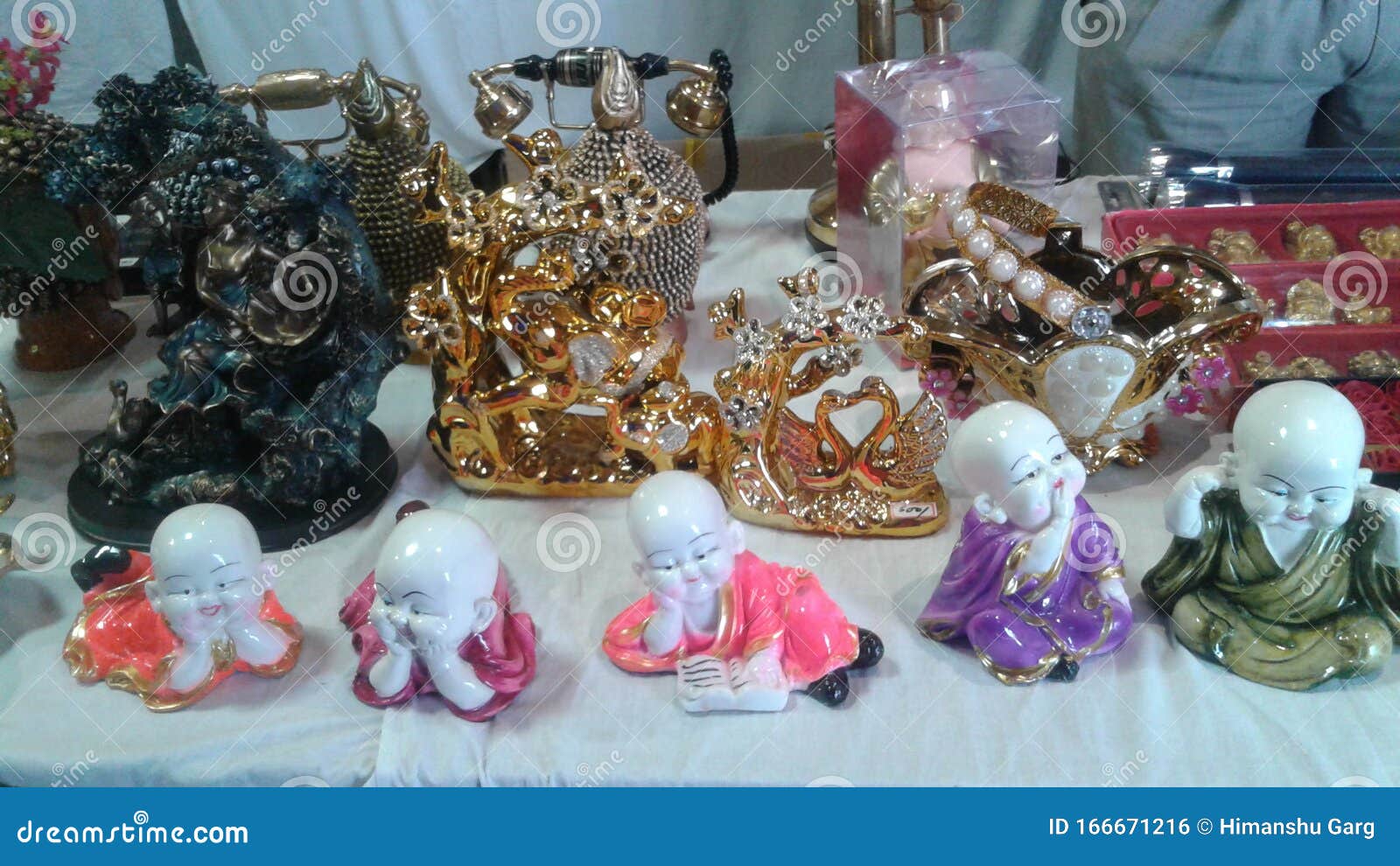 Statue of Baby Kids Show Pic Editorial Photo - Image of kids, tradefair ...