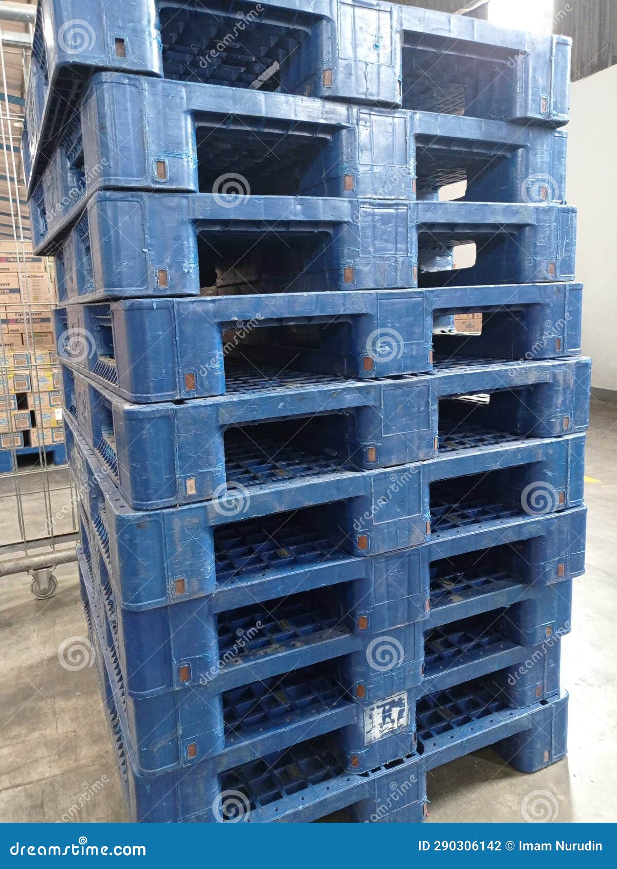 Stack of Blue Plastic Pallets for Warehouse and Shipping Purposes Stock ...