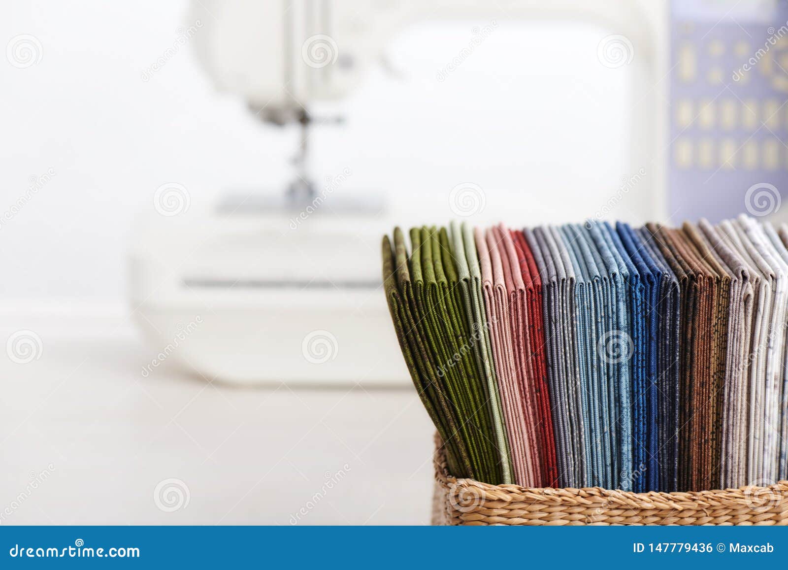 7,022 Handmade Sewing Machine Background Stock Photos - Free & Royalty ...