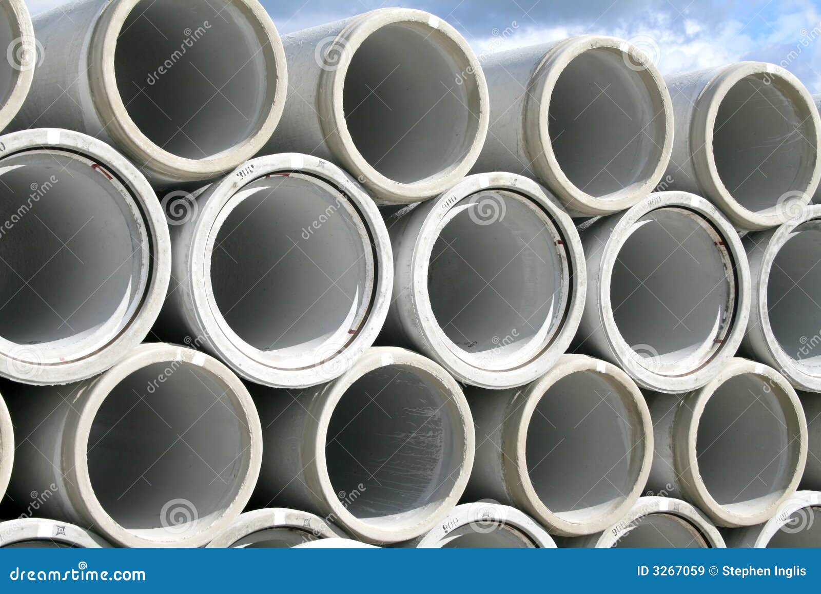 Concrete Water Intake Tower Dam Royalty-Free Stock Photography ...