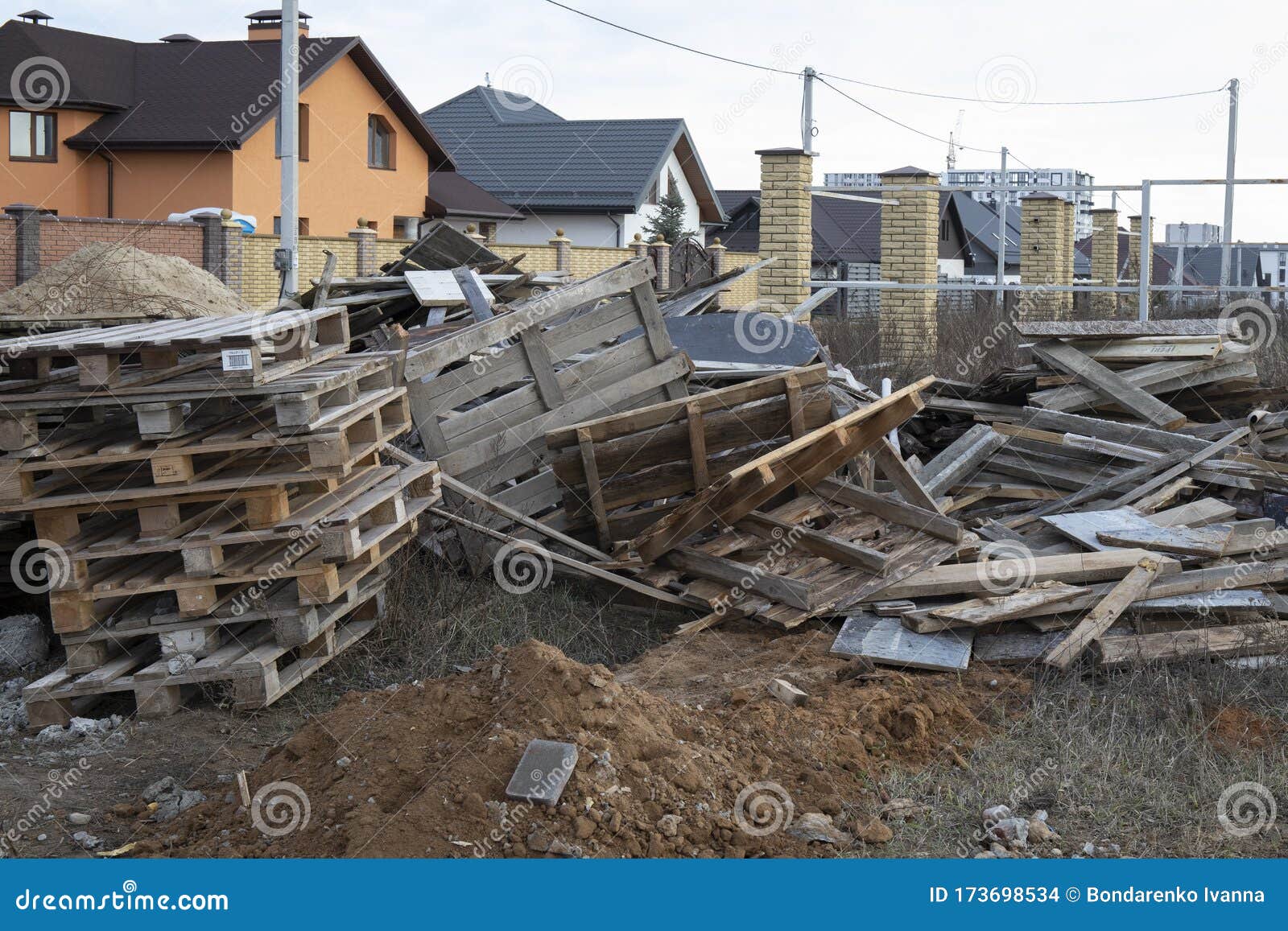 Stack of Damaged Wooden Pallets Stock Photo - Image of stacked, heap ...