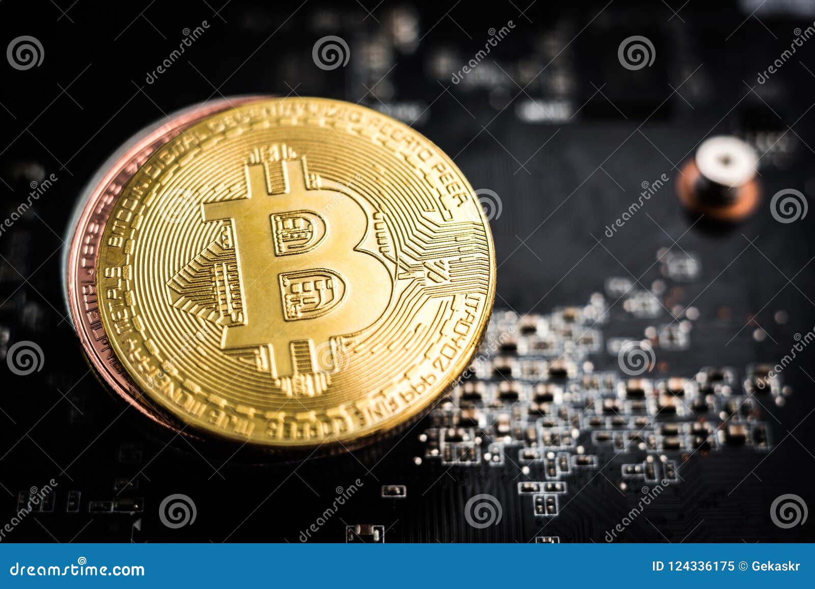 Stack of golden bitcoin stock image. Image of cryptocurrency - 124336175
