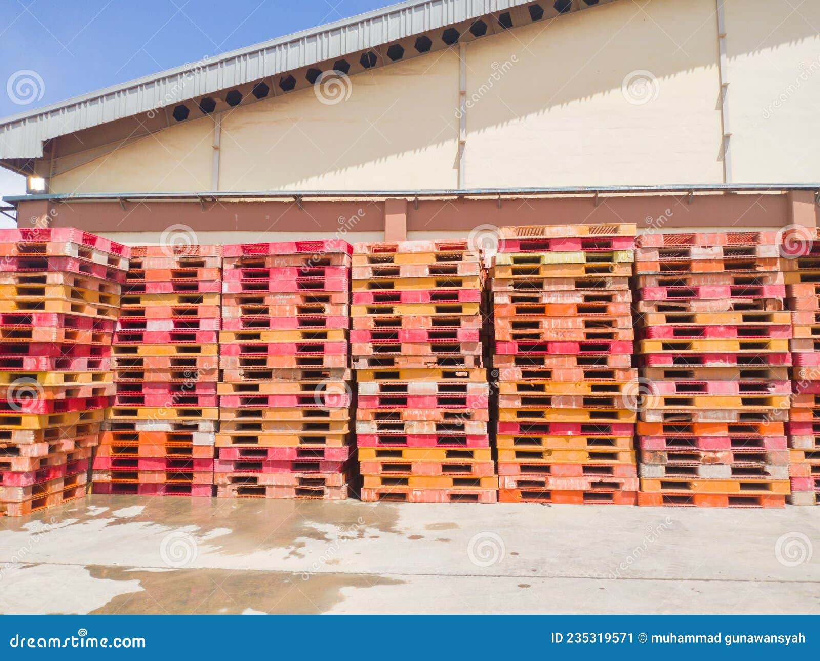 Stack of Industrial Plastic Pallets Editorial Photo - Image of factory ...