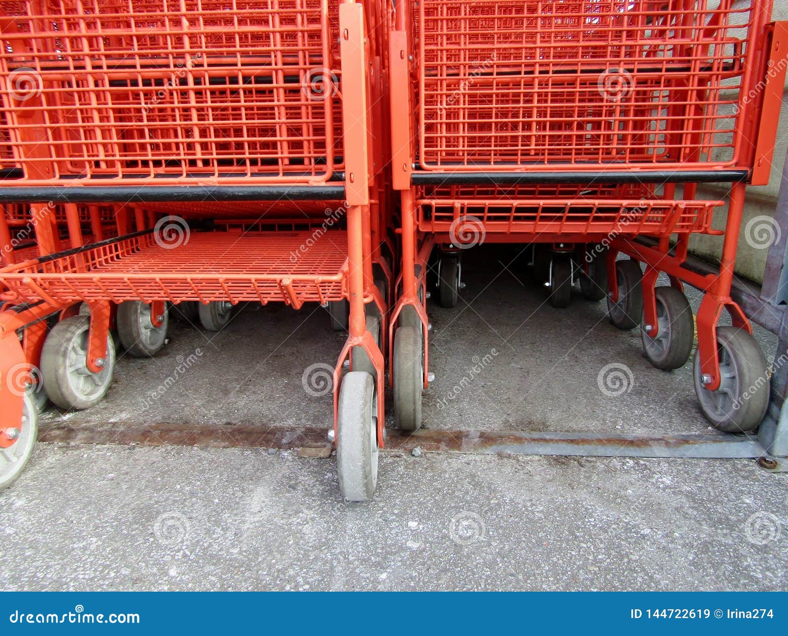 Stack of Large Red Wire Shopping Carts Stock Image - Image of empty ...