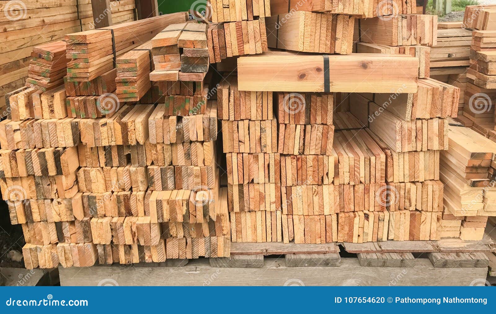 Stack of oak pallet wood stock photo. Image of architecture - 107654620