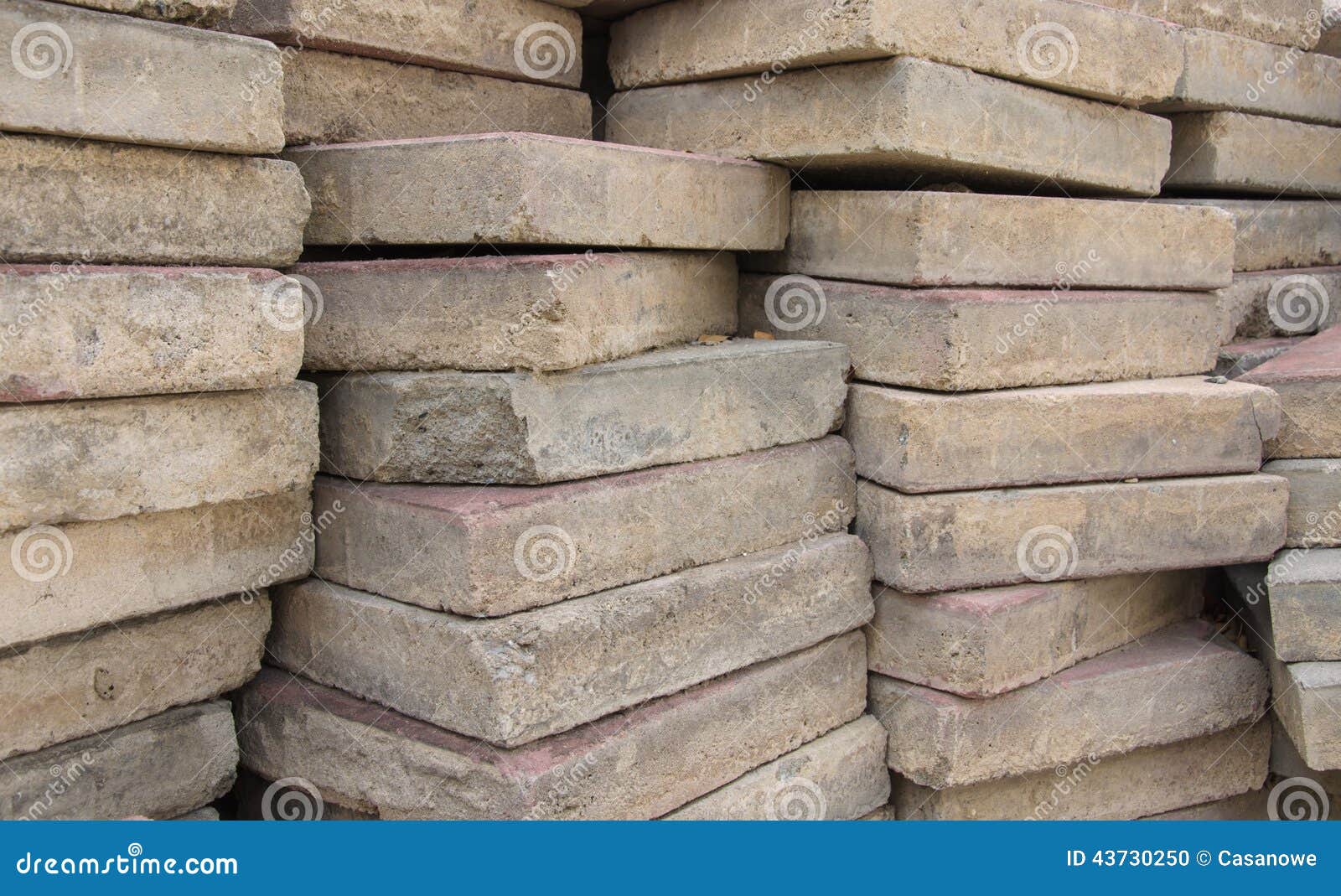 Old Used Bricks, Stacked Into Cubes On Pallets Stock Photo ...