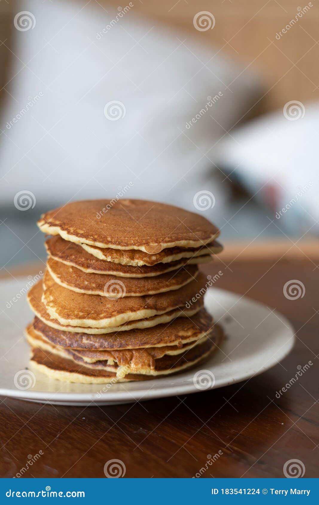 Stack of Pancakes on the Ceramic White Plate Stock Photo - Image of ...