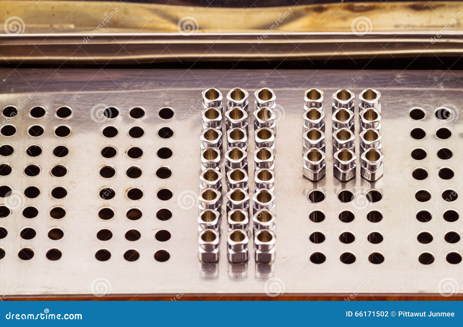 Stack of Reuse Iron Needle No.18 G for Drug Needle in Steam Sterilizer ...