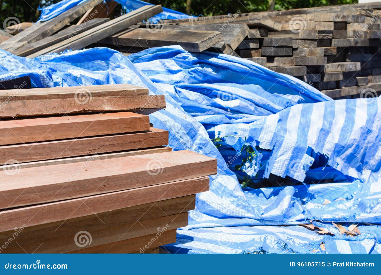 Stack Thick Plank for Bridge Construction with Wood Hard Outdoor Stock ...