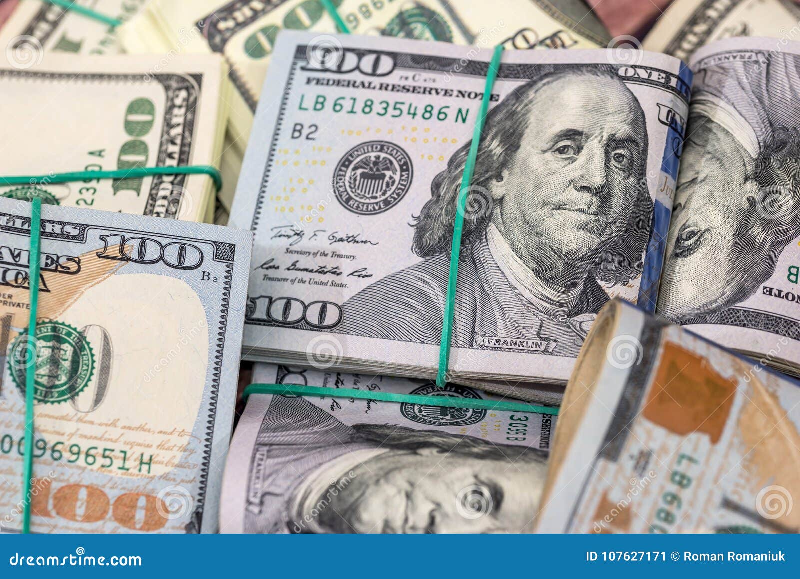 Stack of US Dollars in Cash Stock Image - Image of bills, desk: 107627171