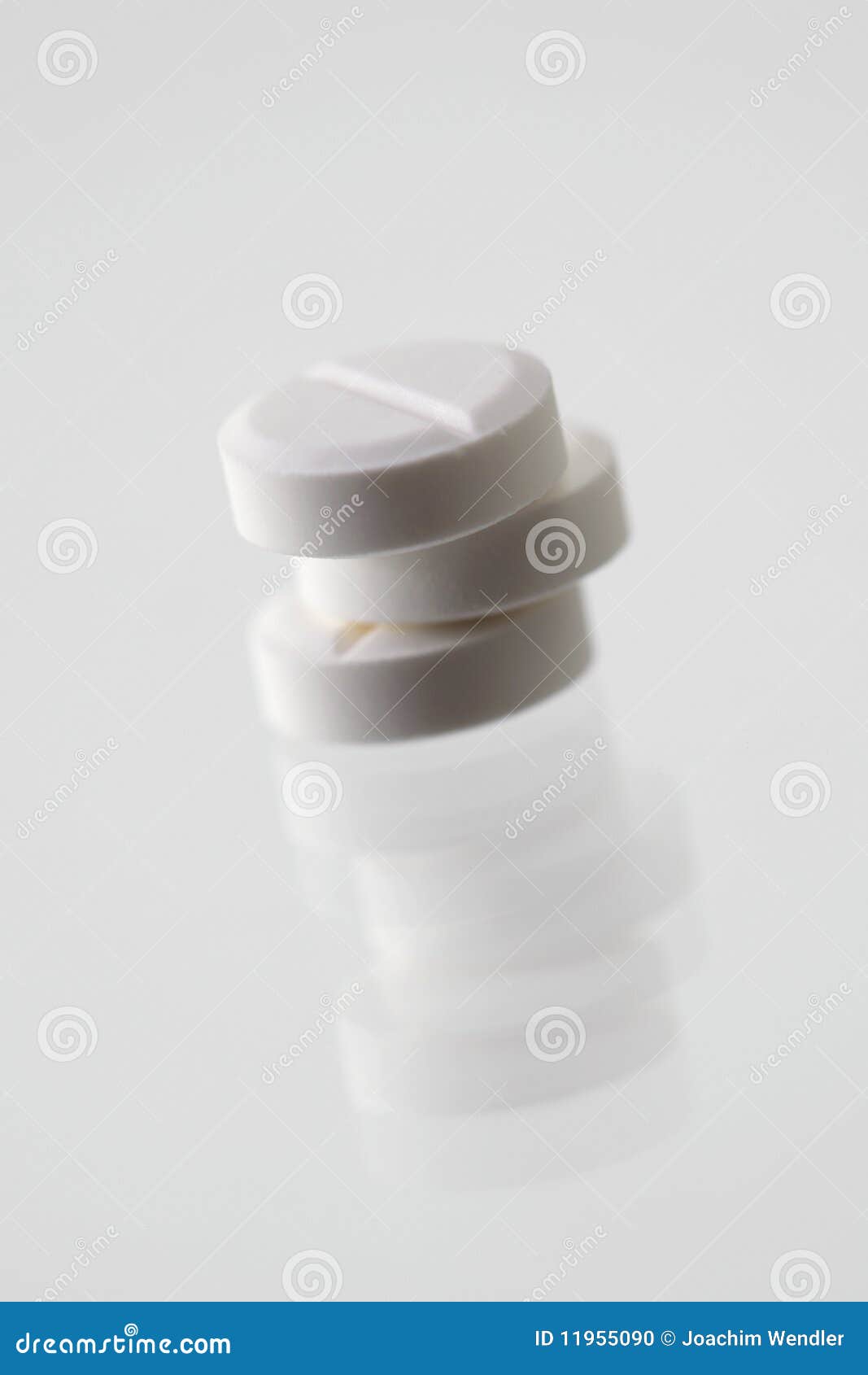 Stack of White Pills, Close-up Stock Photo - Image of antibiotic, drugs ...