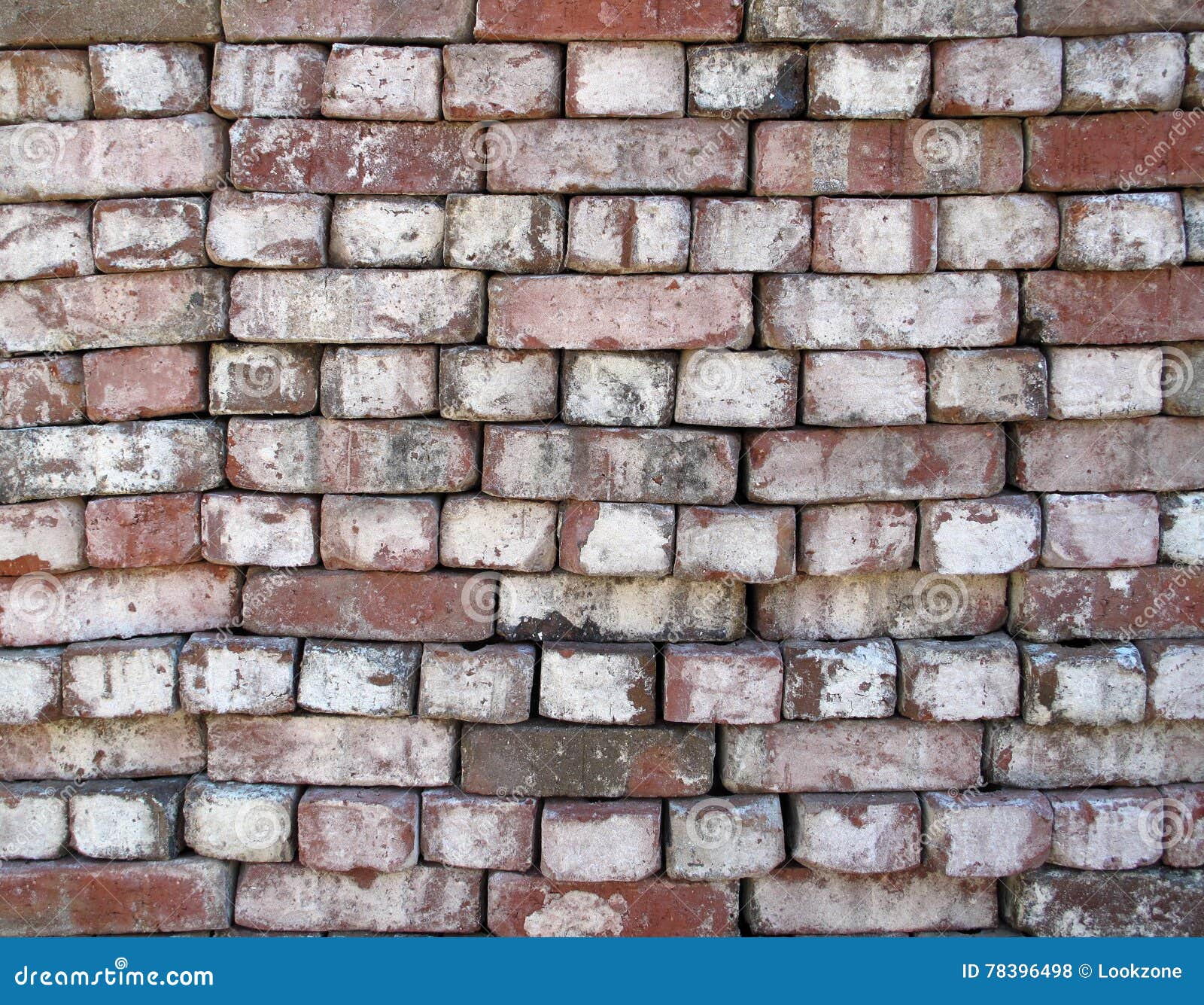 Old Used Bricks, Stacked Into Cubes On Pallets Stock Photo ...