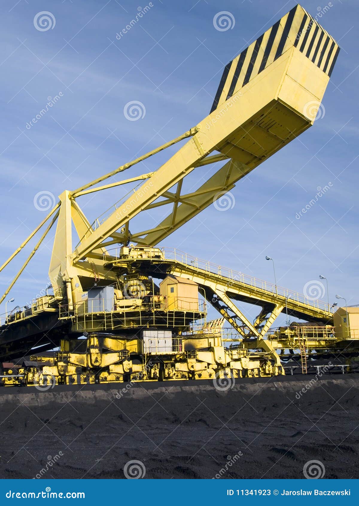 Stacker reclaimer stock image. Image of cargo, quayside - 11341923