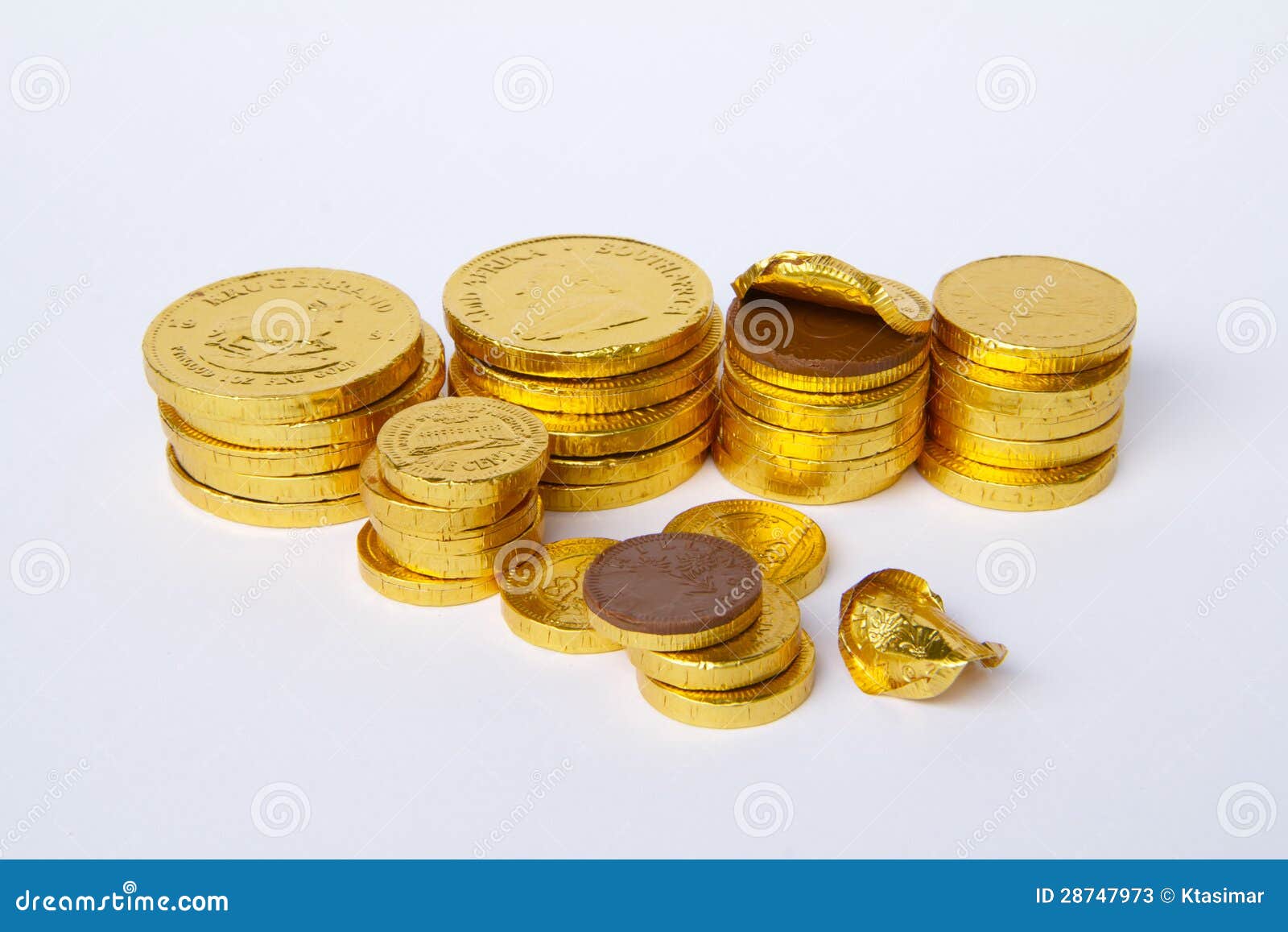 Stacks of Gold Chocolate Coins Stock Image - Image of chocolate ...
