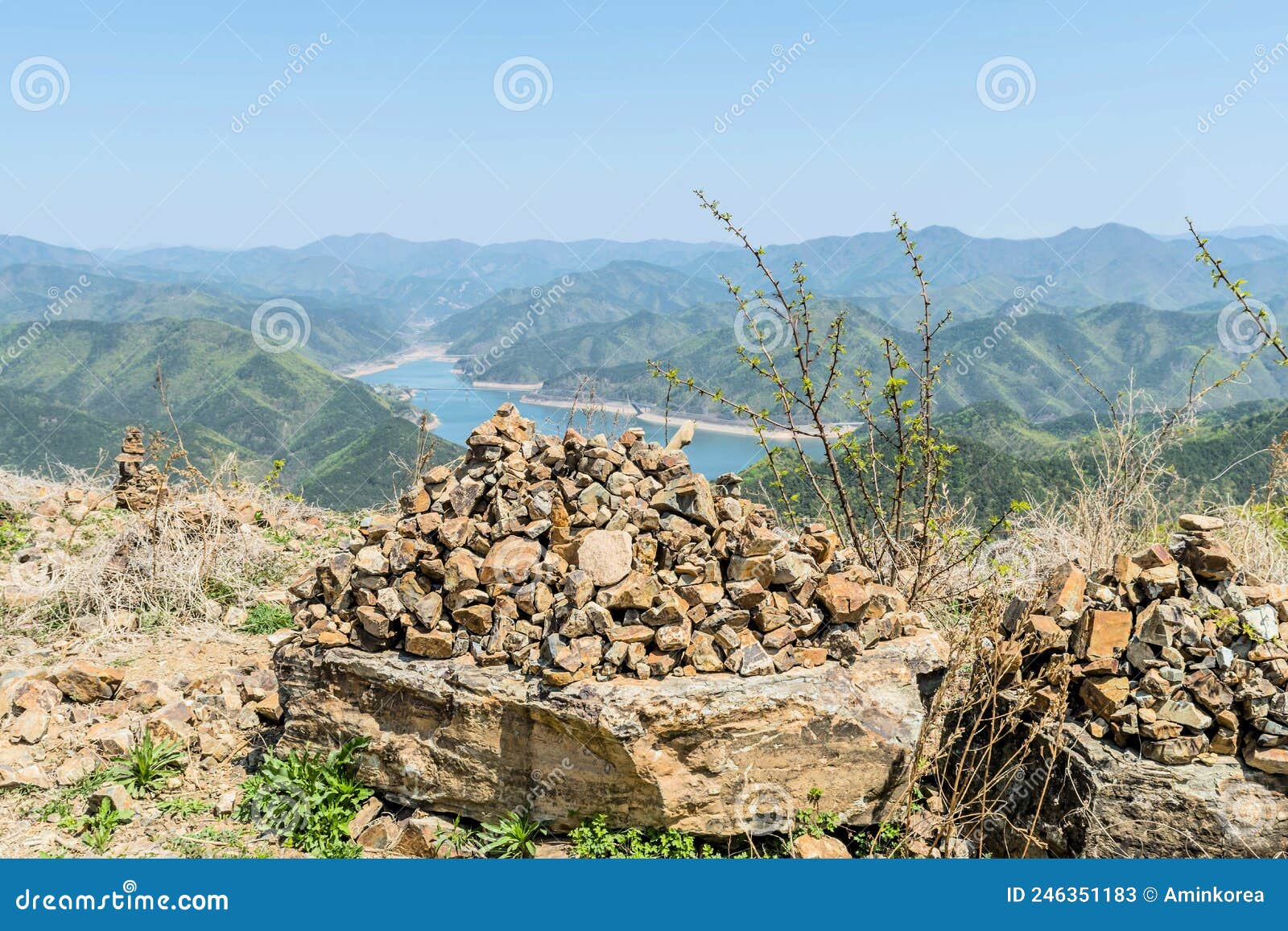 Stacks of Small Rocks Atop Large Boulder Stock Image - Image of balance ...