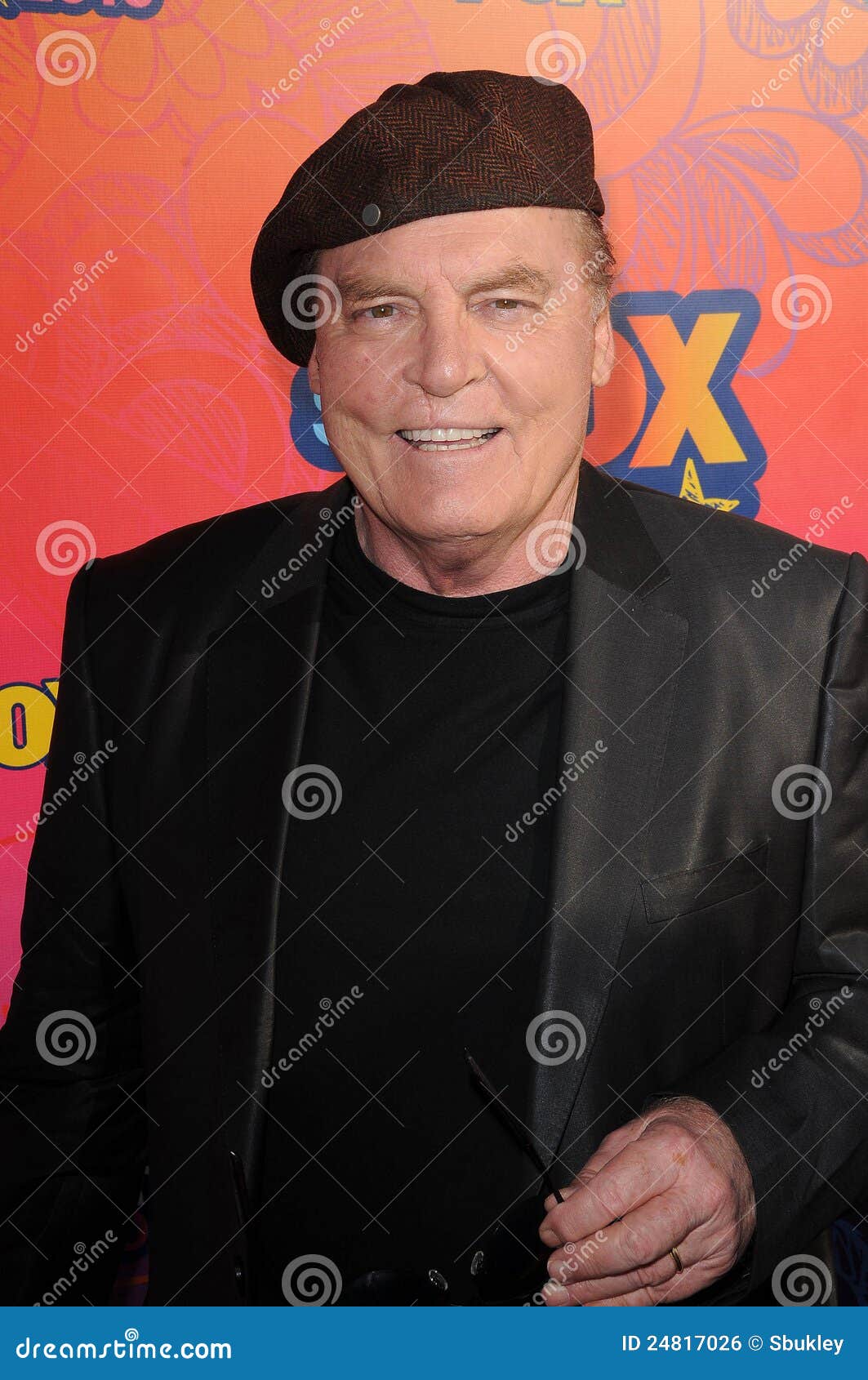 Stacy Keach & LAPD Captain Cory Palka & Hollywood Team Editorial Image ...