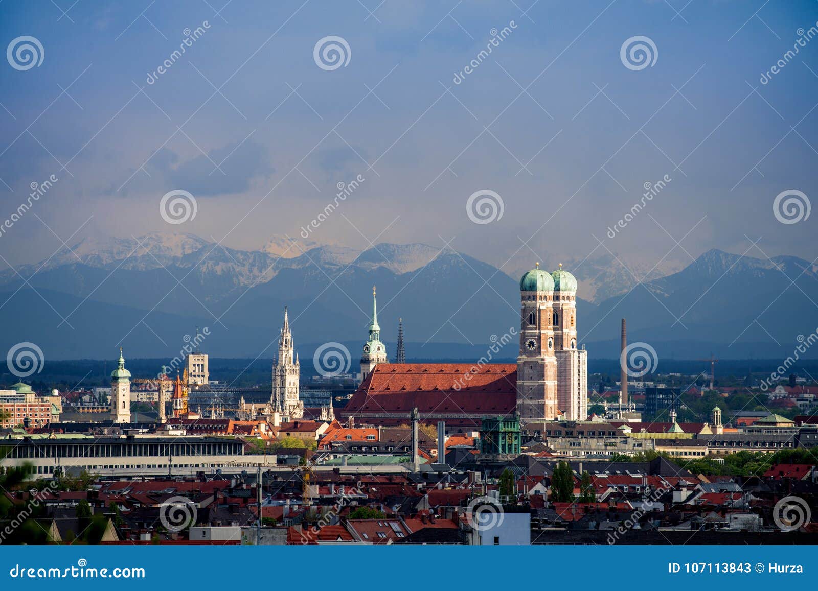 Stad av Munich, Tyskland fotografering för bildbyråer. Bild av panorama ...