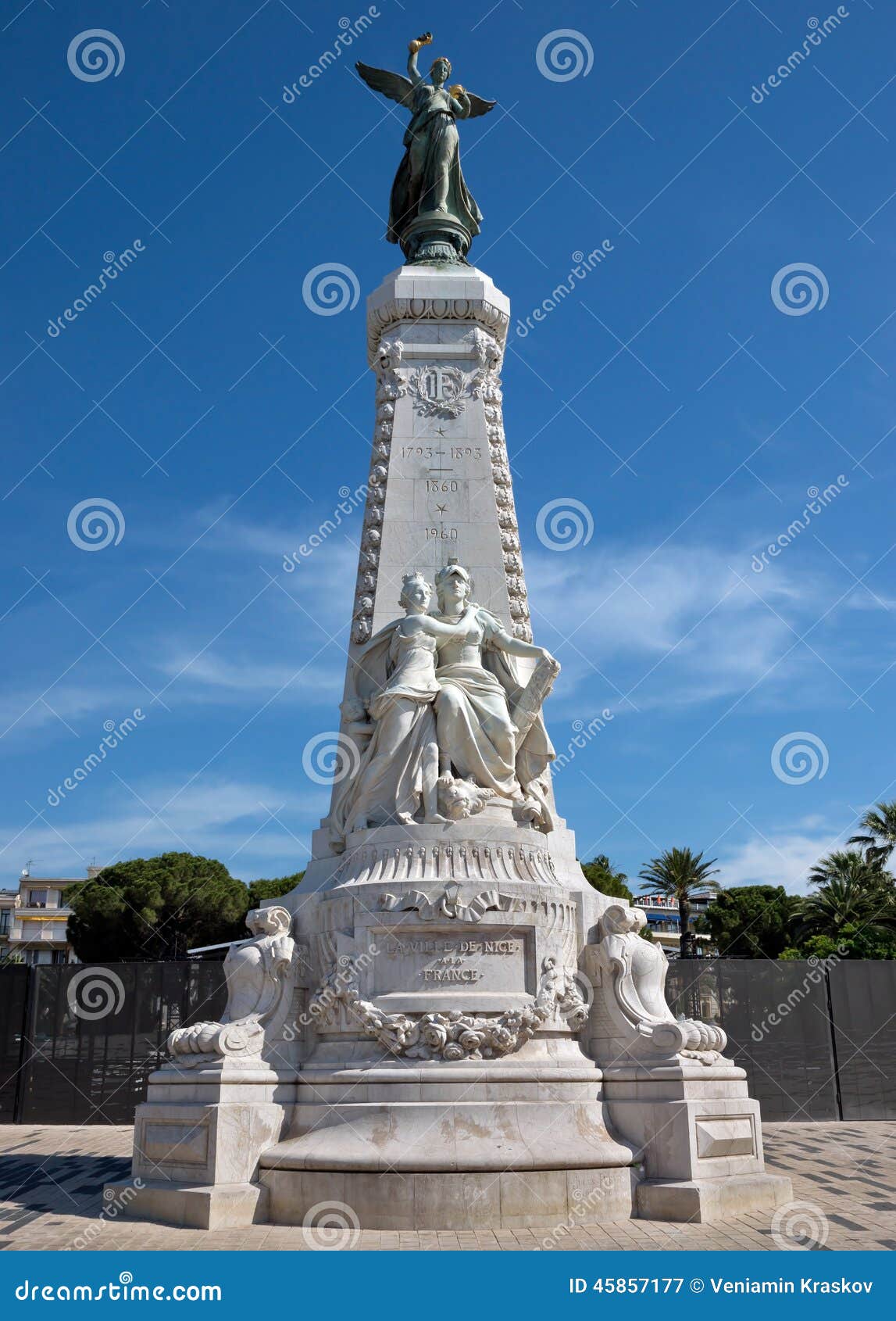 Stad Van Nice - Monument Du Centenaire Stock Afbeelding - Image of stad ...