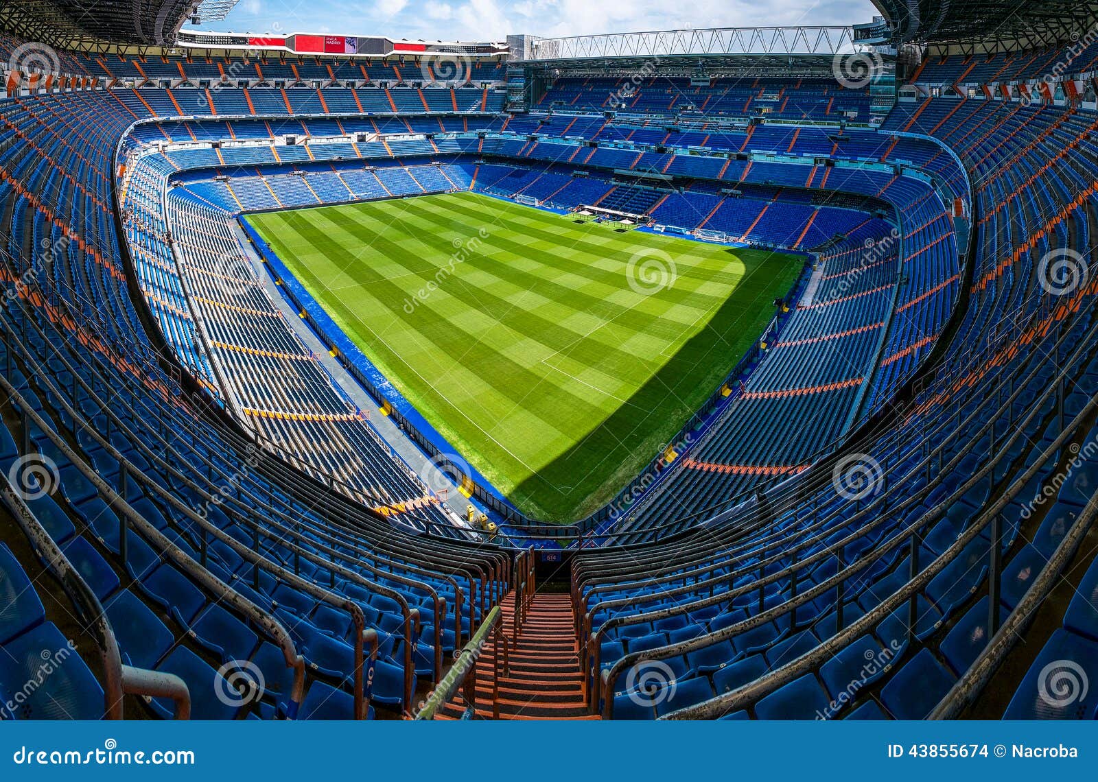 Stade de Santiago Bernabeu image stock éditorial. Image du support ...