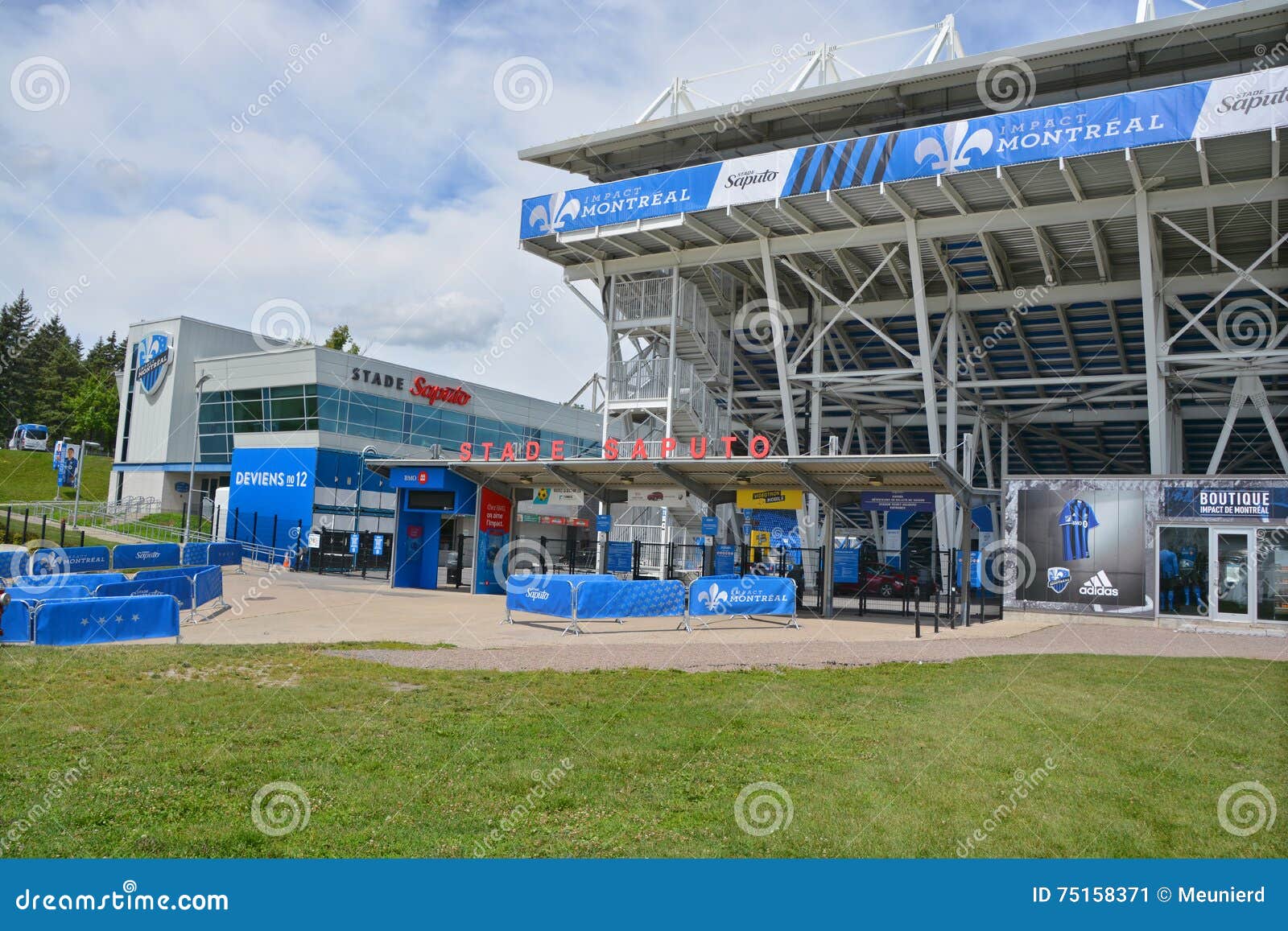 Stade de Saputo photo éditorial. Image du football, gibier - 75158371