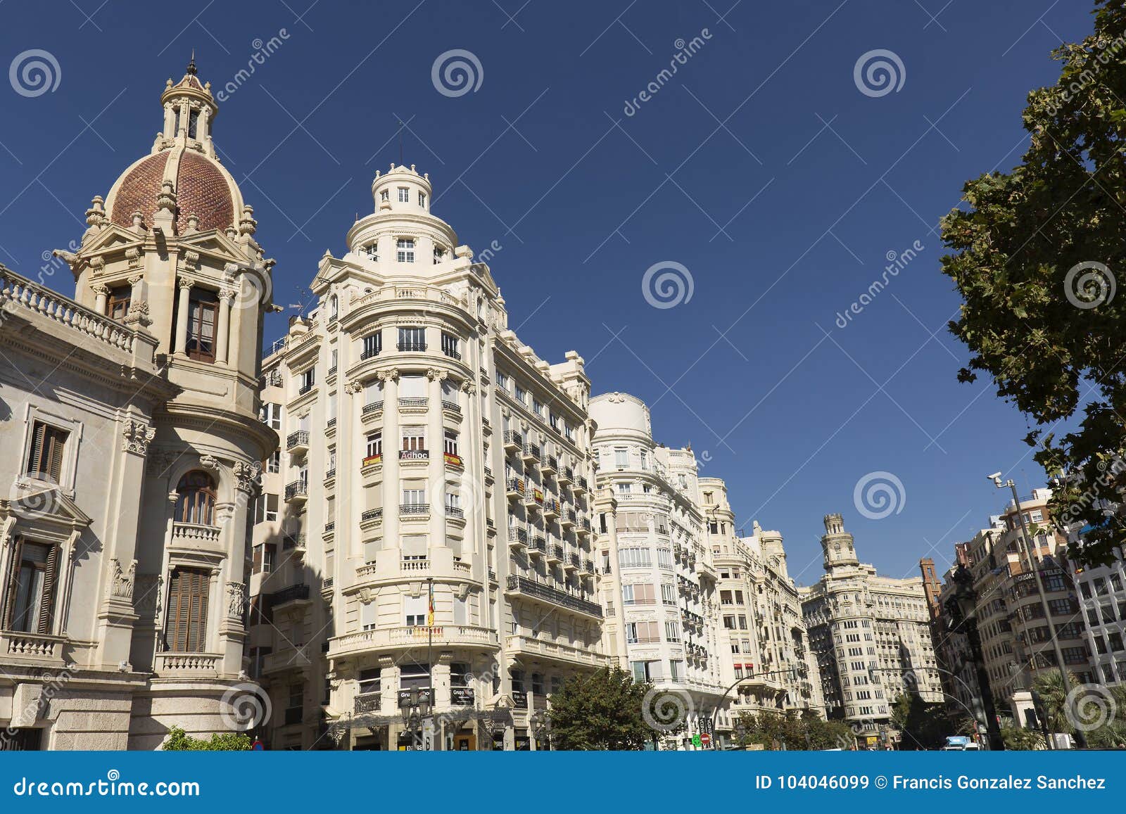 Stadhuis Van De Spaanse Stad Van Valencia Redactionele Stock Afbeelding ...