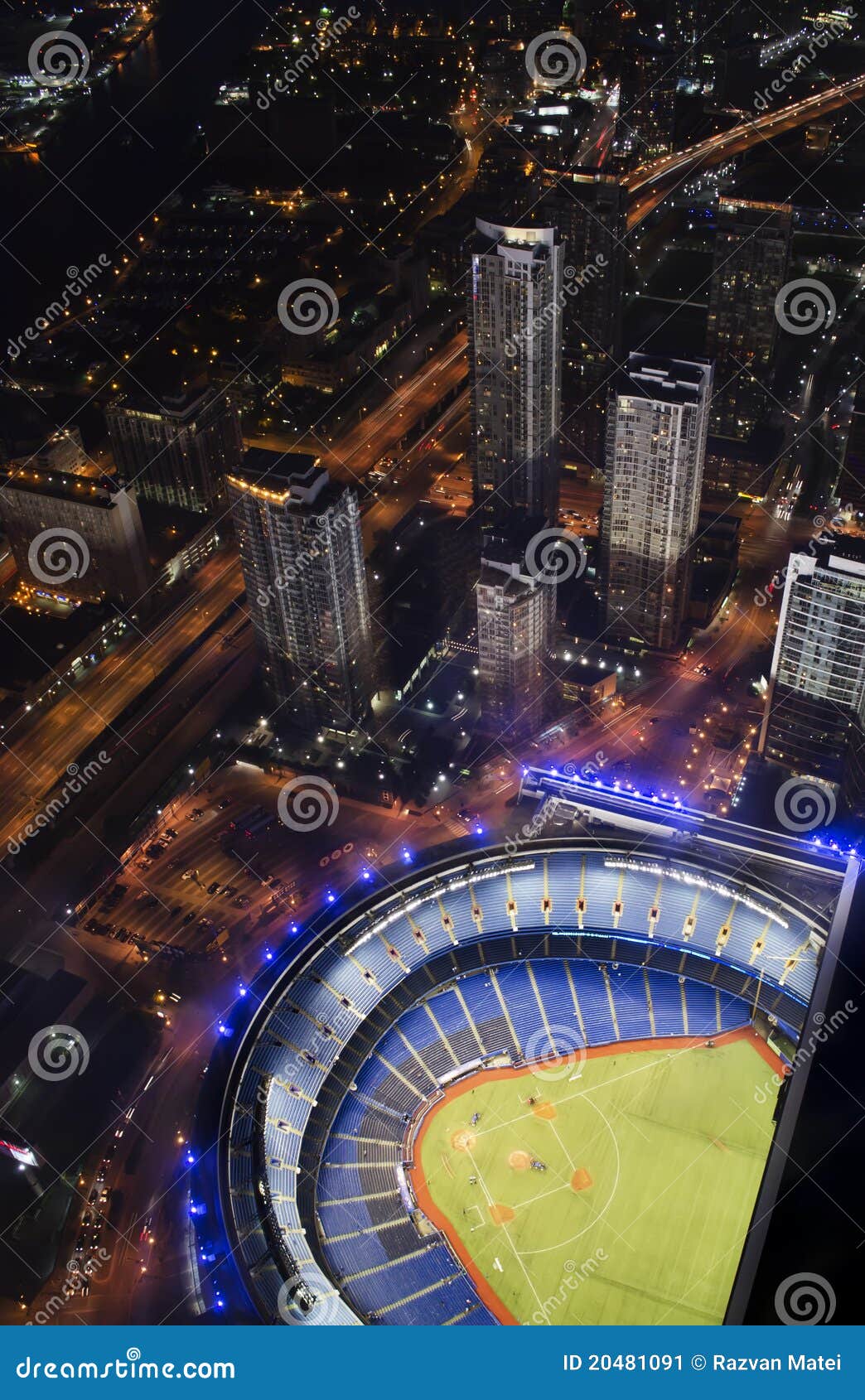 Stadio Di Baseball Con I Grattacieli Immagine Stock - Immagine di ...