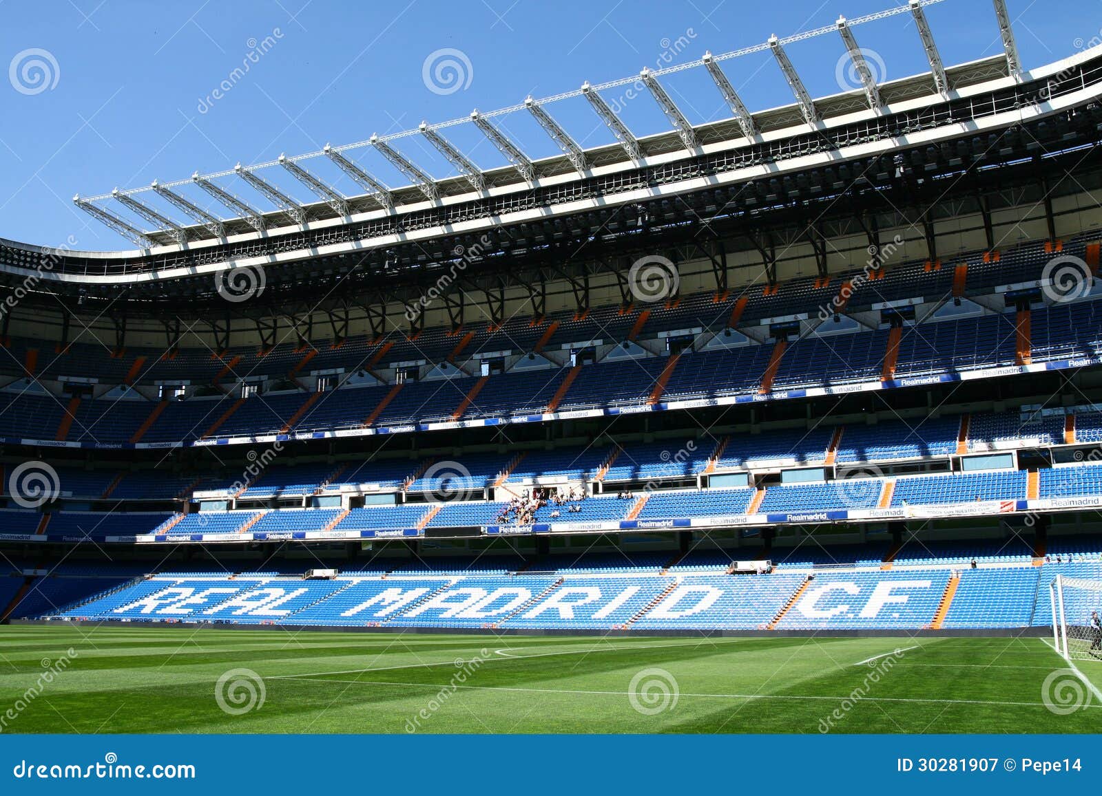 Stadion von Real Madrid redaktionelles stockfotografie. Bild von ...