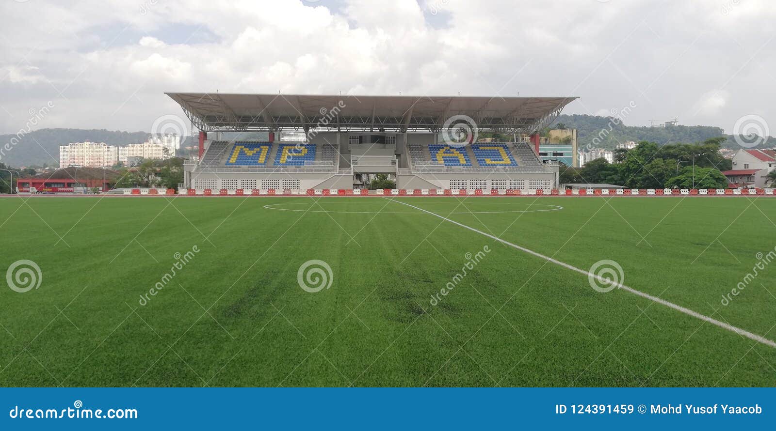 Stadium editorial stock image. Image of stadium, landscape - 124391459