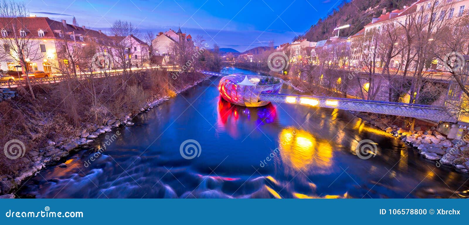 Stadt Der Graz-MUR-Fluss- Und -inselabendansicht Stockfoto - Bild von ...